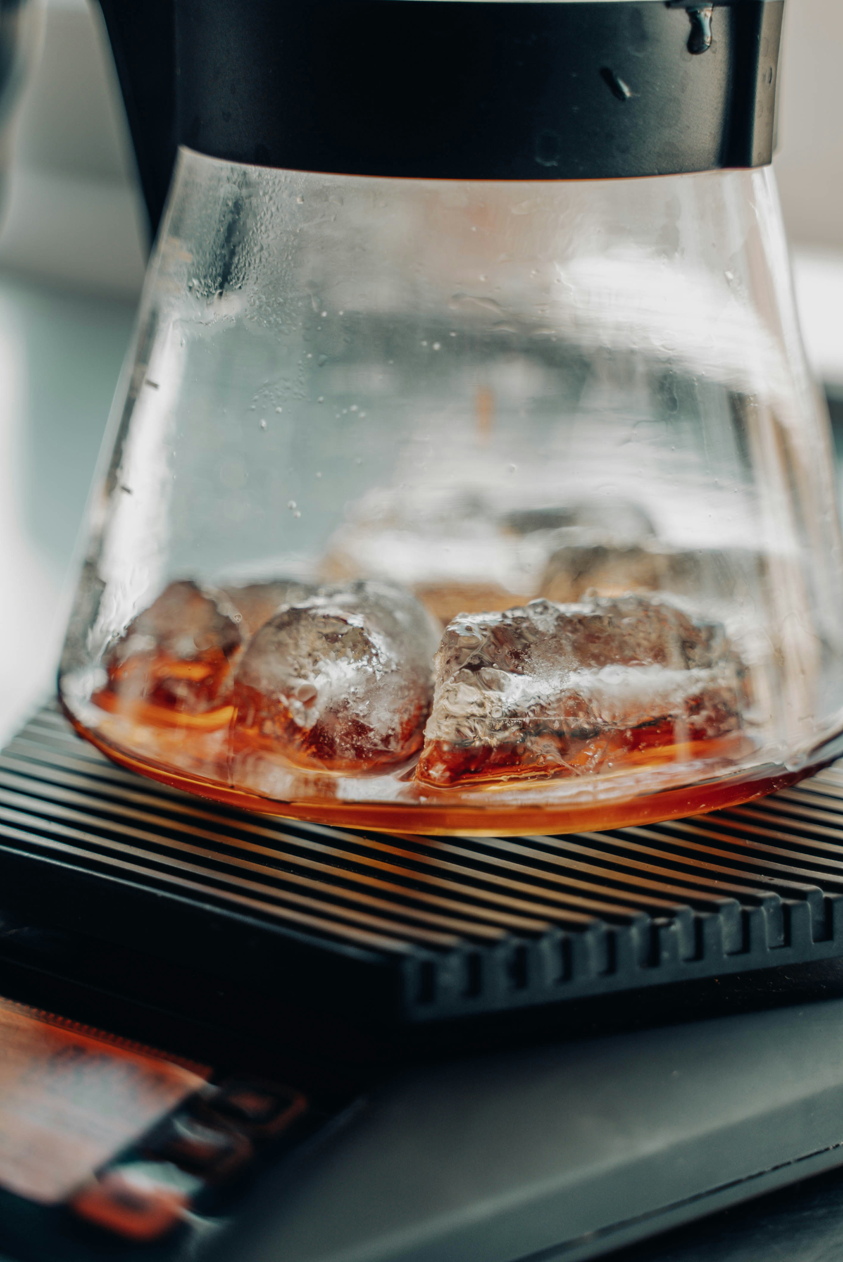A coffee pot with ice cubes in it photo – Free Food Image on Unsplash