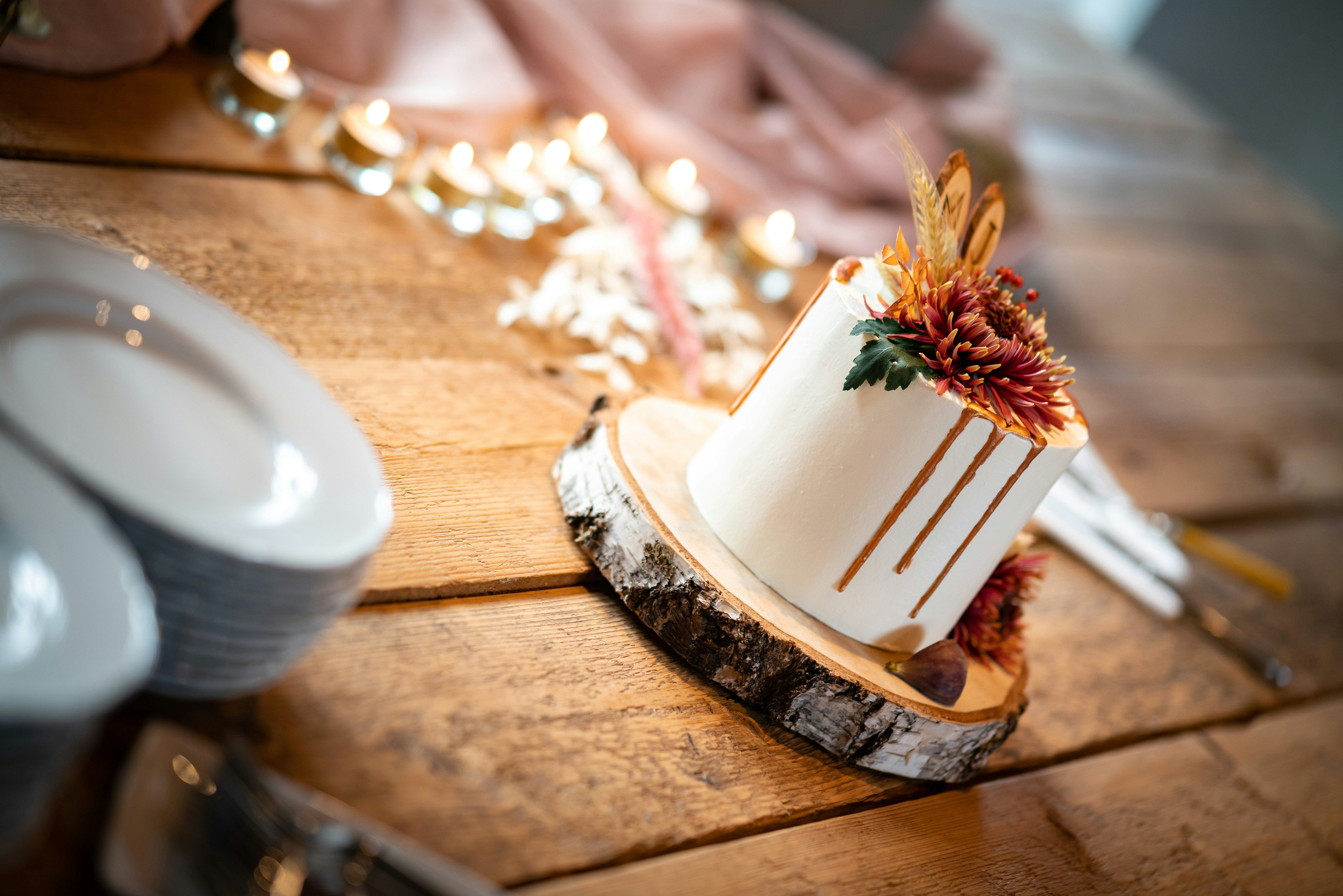 Waxed celebration: a single-serve cake on a rustic slice