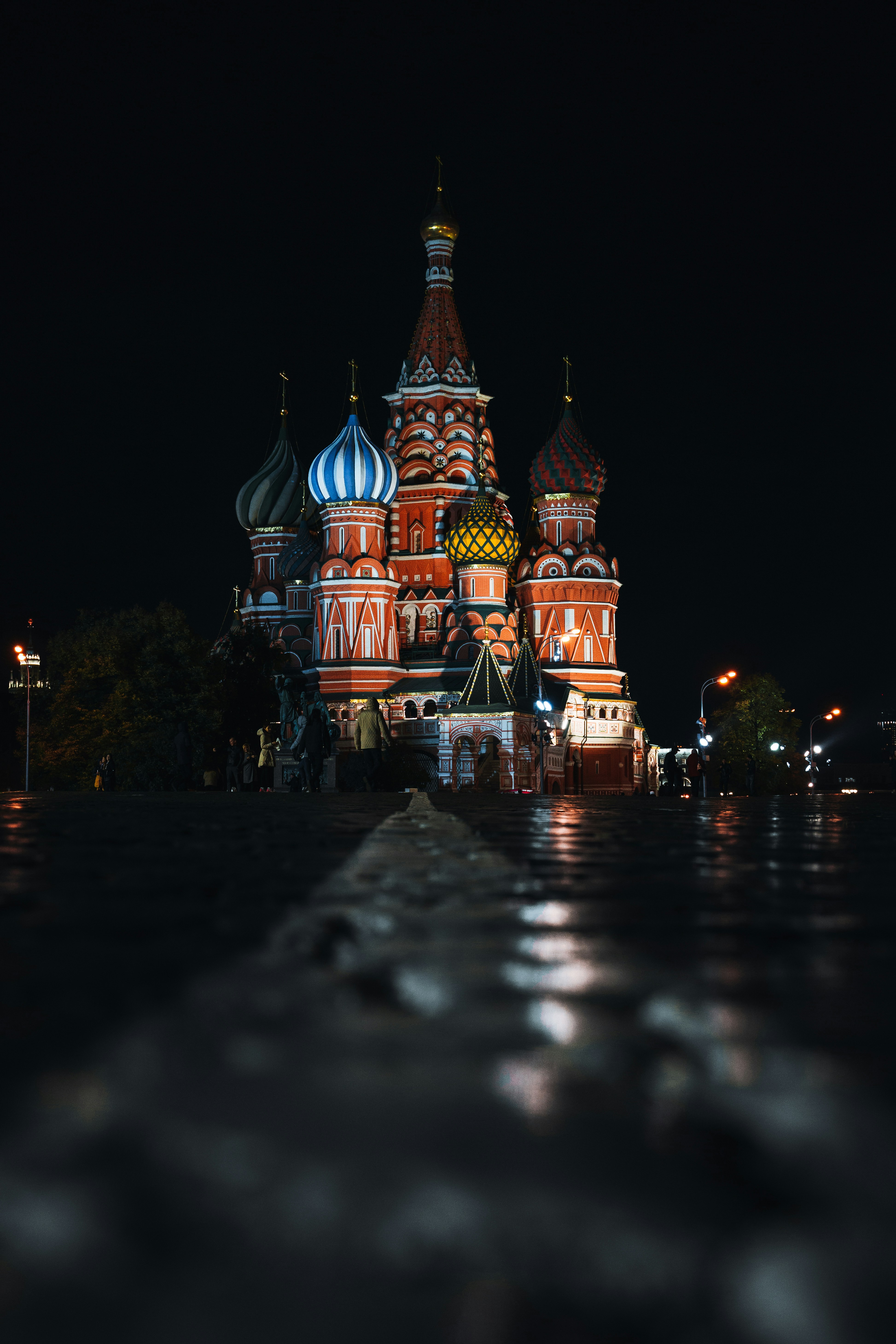 A large cathedral lit up at night in the dark photo – Free Moscow Image ...