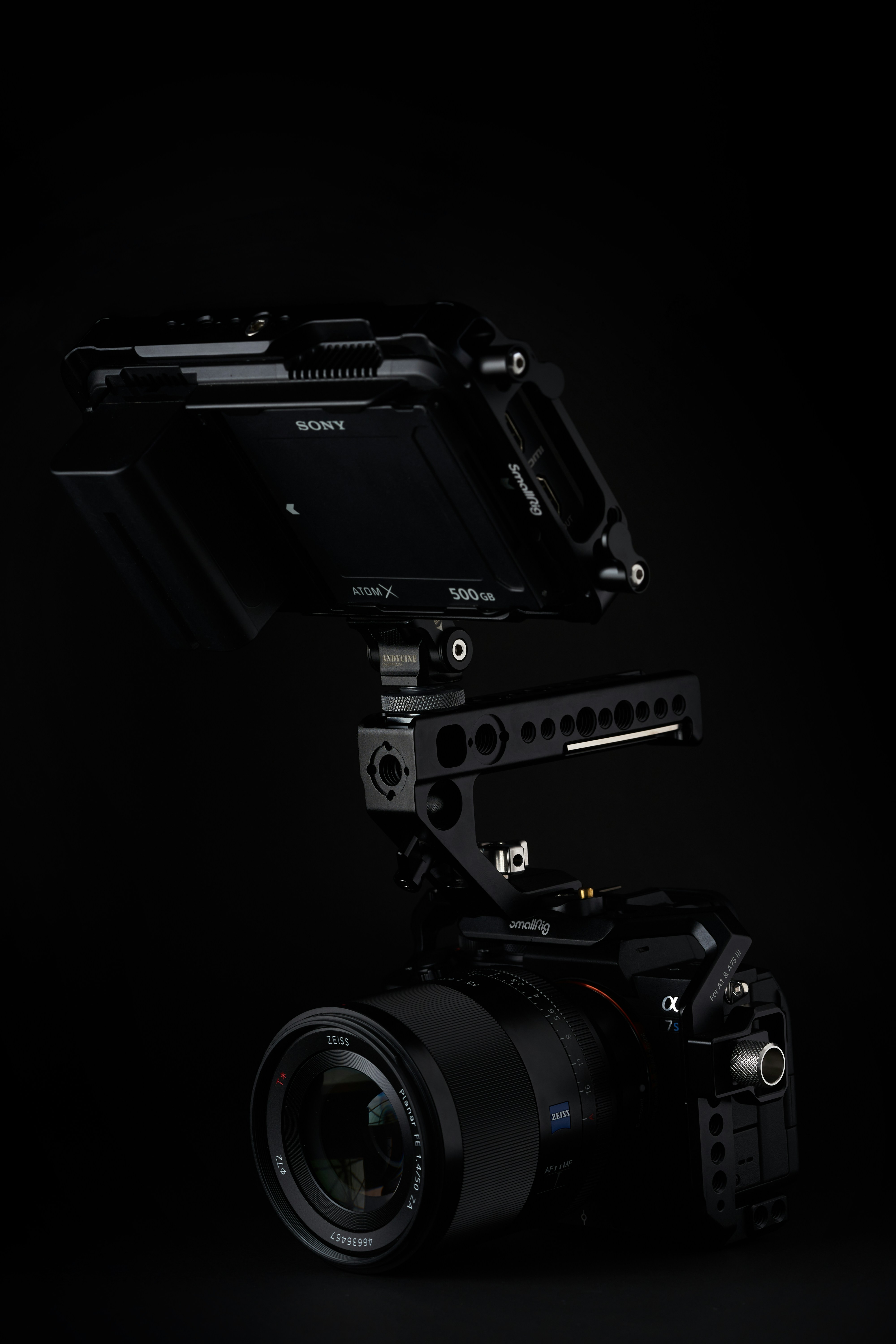 A camera with a lens attached to it photo – Free Sony a7s iii ...