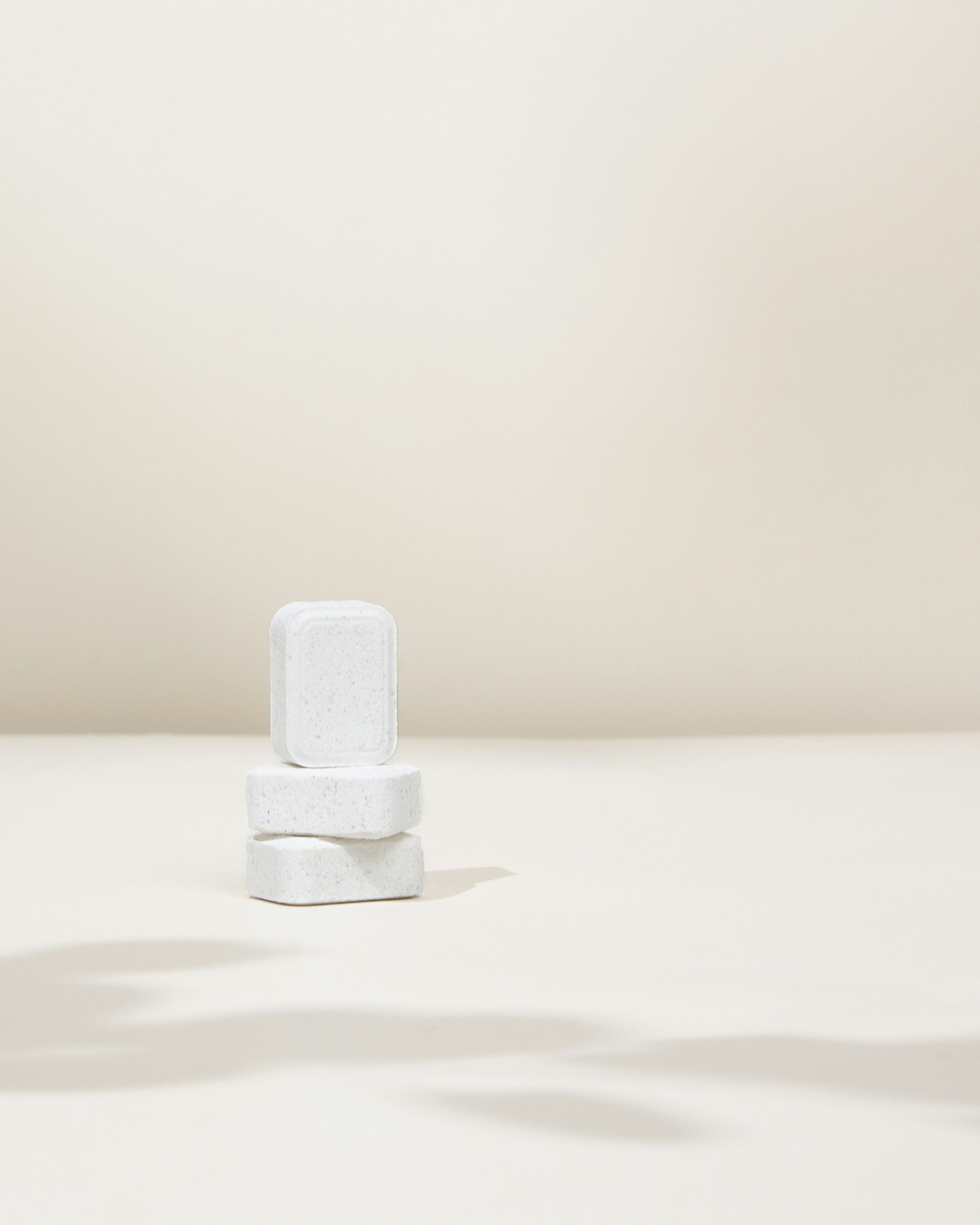 A small white object sitting on top of a table photo – Free House Image ...