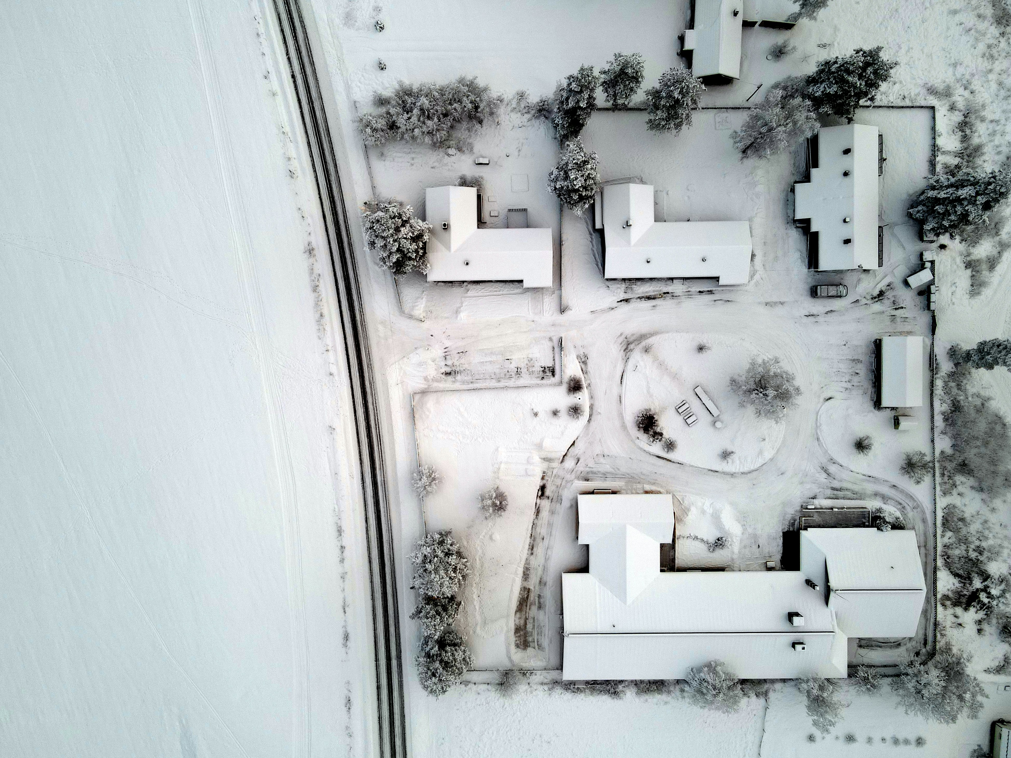 An aerial view of a snow covered area photo – Free Norway Image on Unsplash