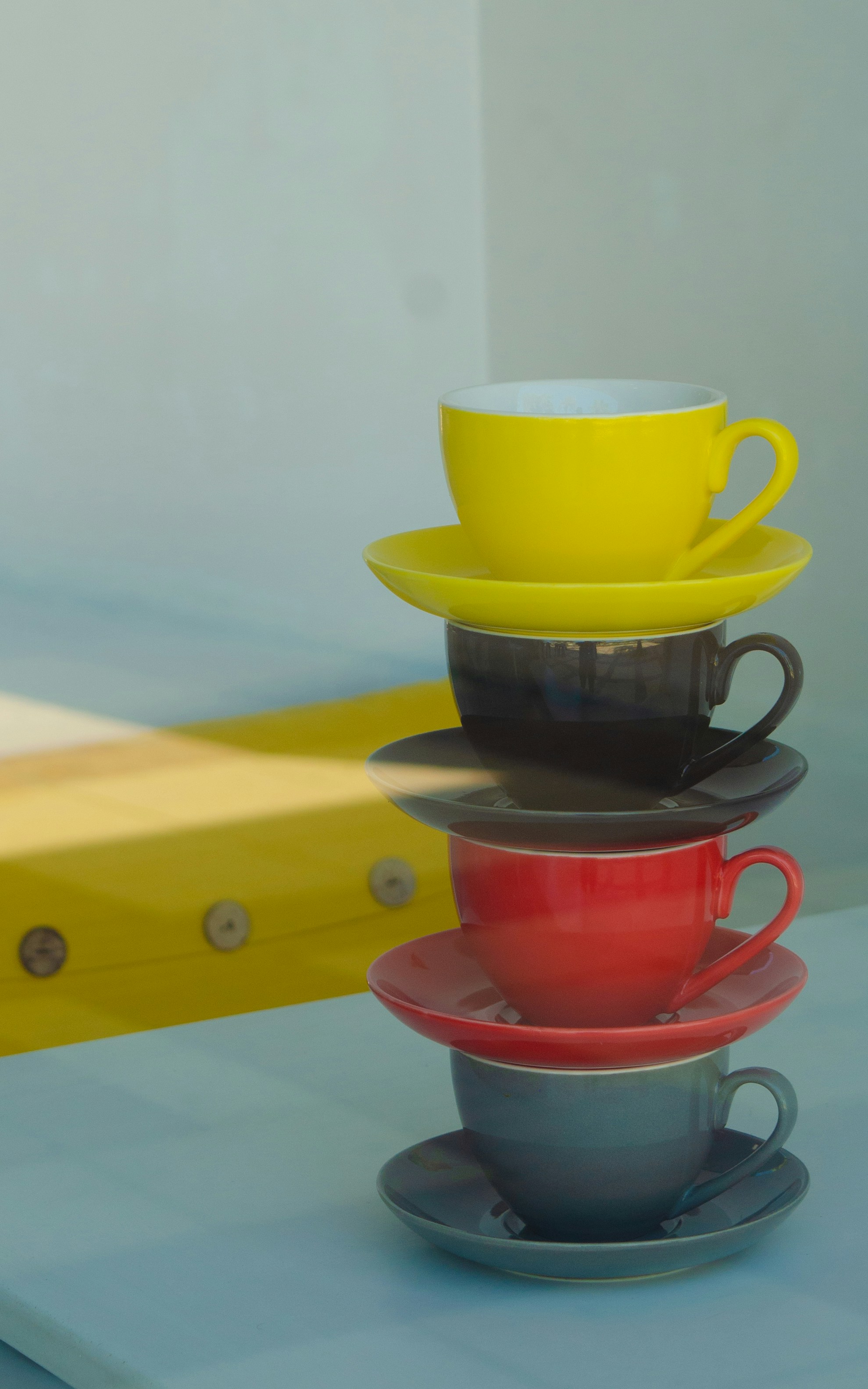 Stacked Chromatic Cups