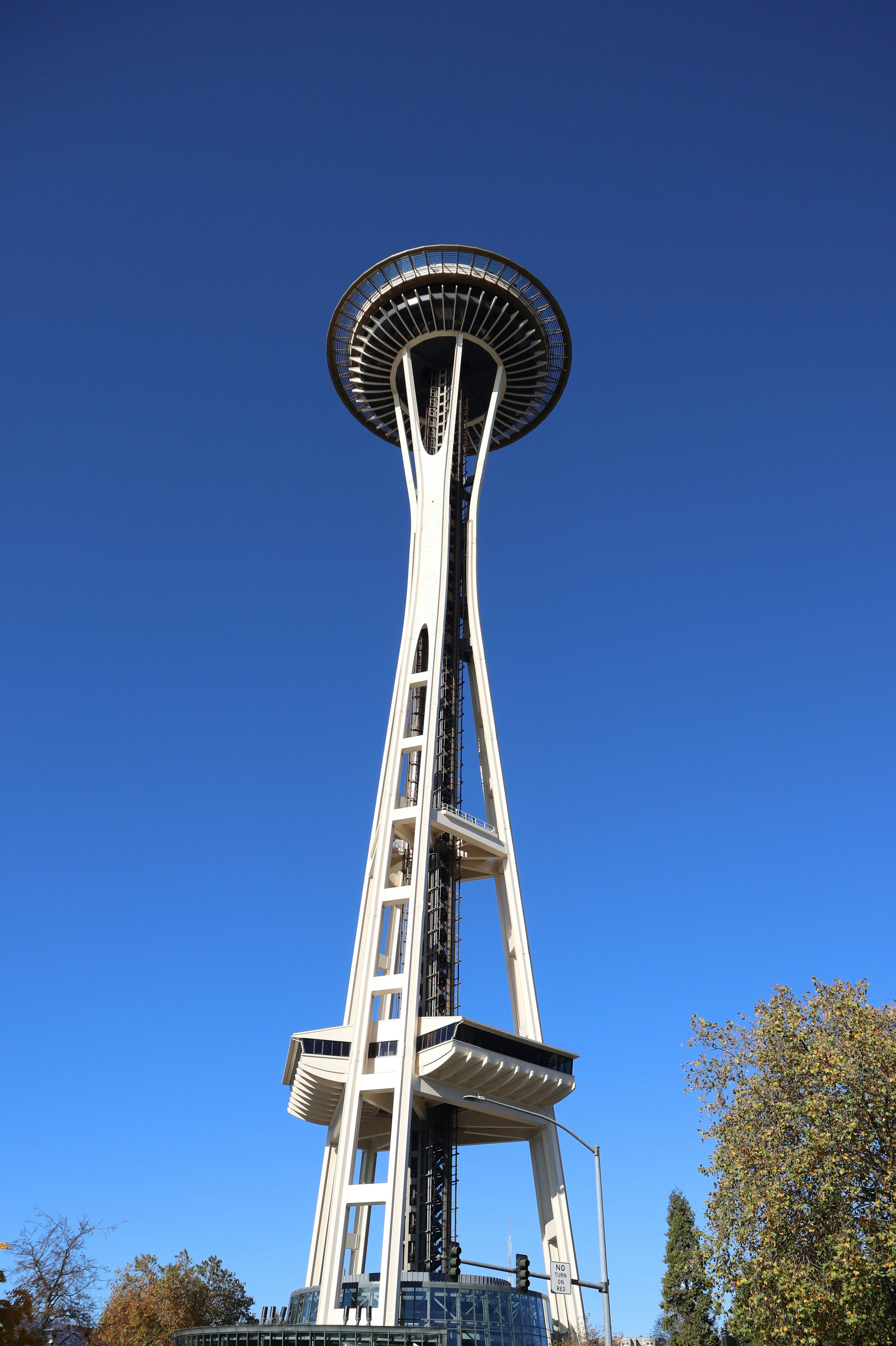 Seattle's Skyward Icon: The Space Needle Reaching for Blue