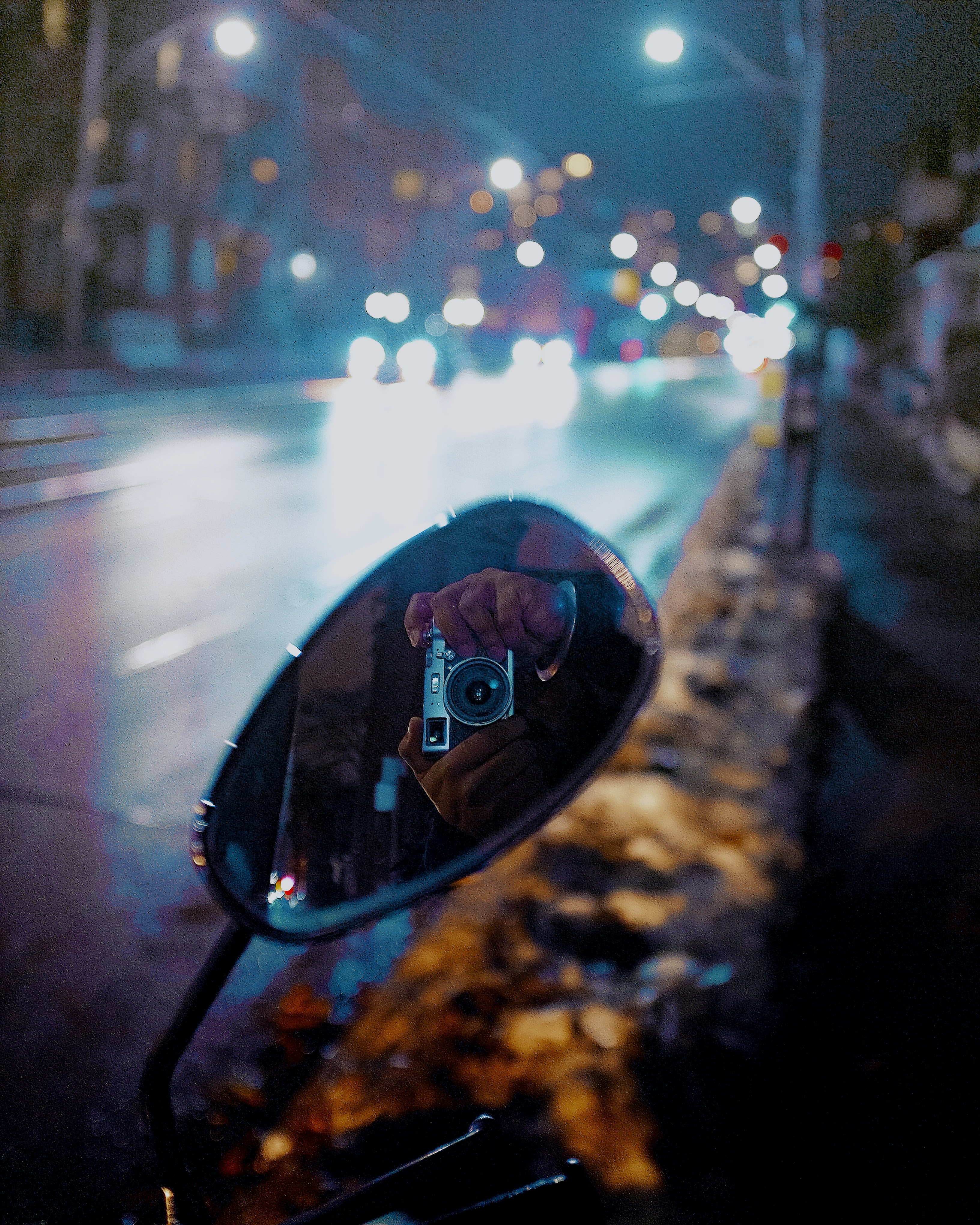Mirror Moment: A Street Passage Reflected in a Photographer’s Eye