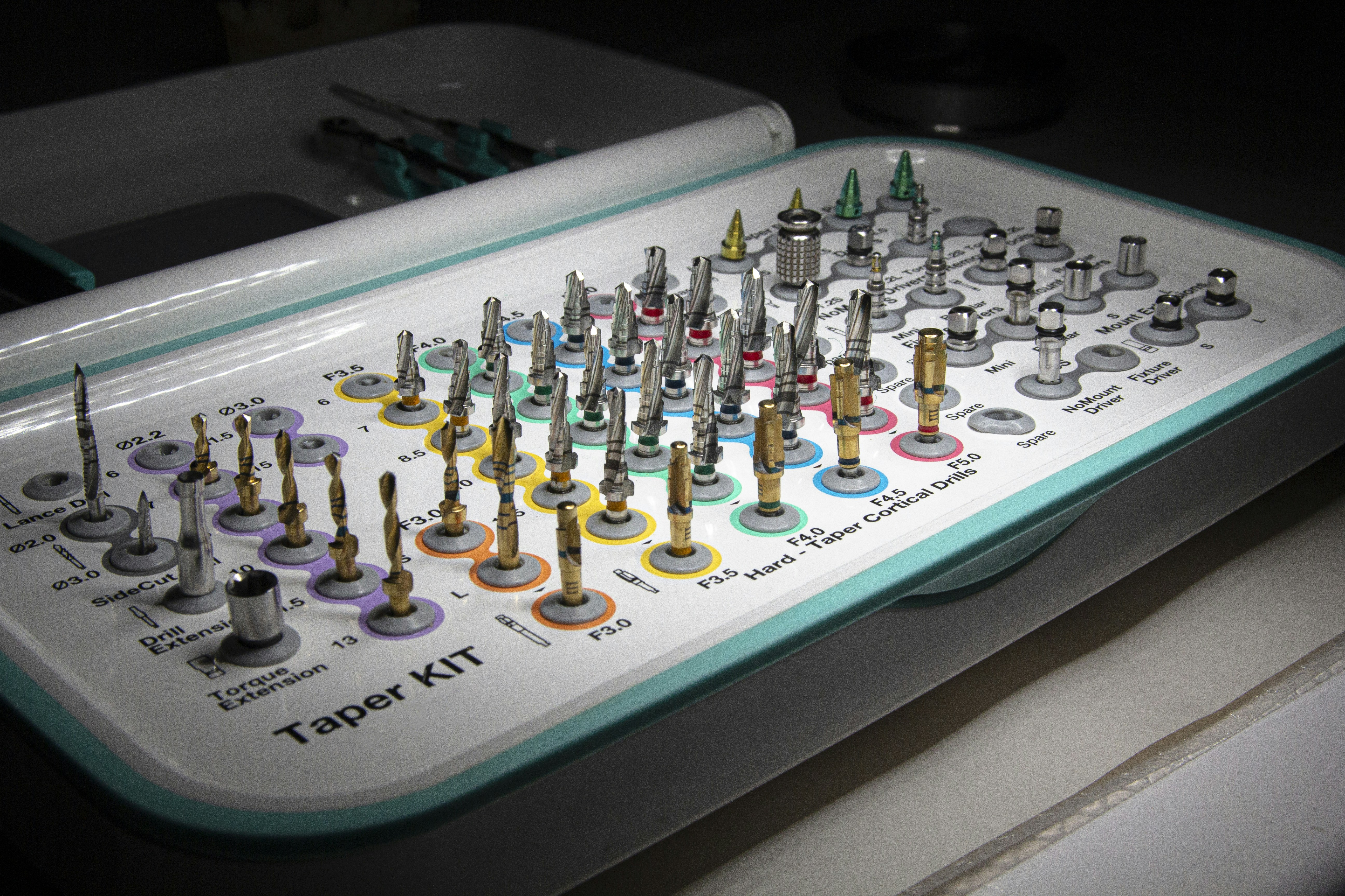 A close up of a musical instrument with many knobs photo – Free Implant ...