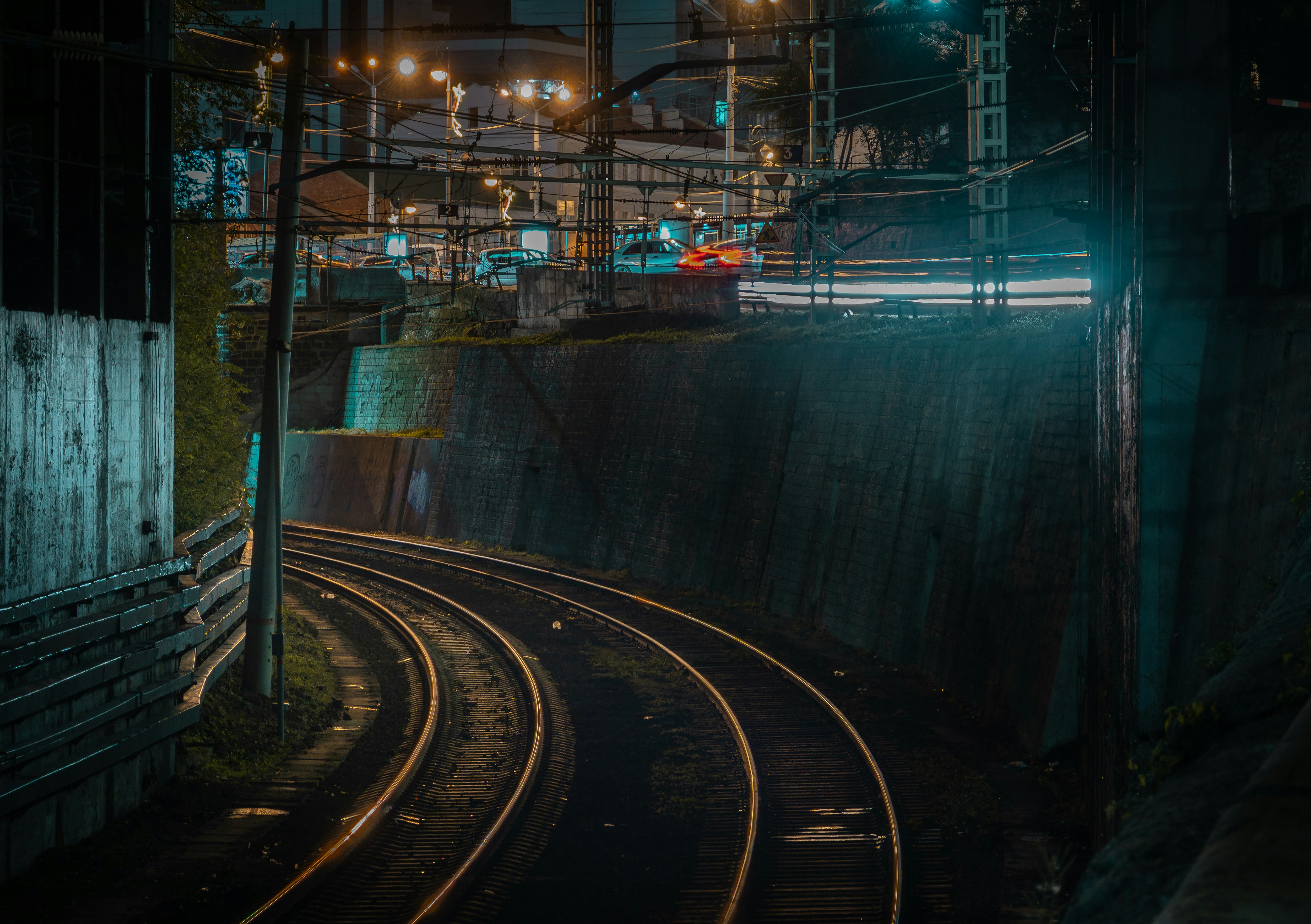A view of a train track at night photo – Free Vladivostok Image on Unsplash