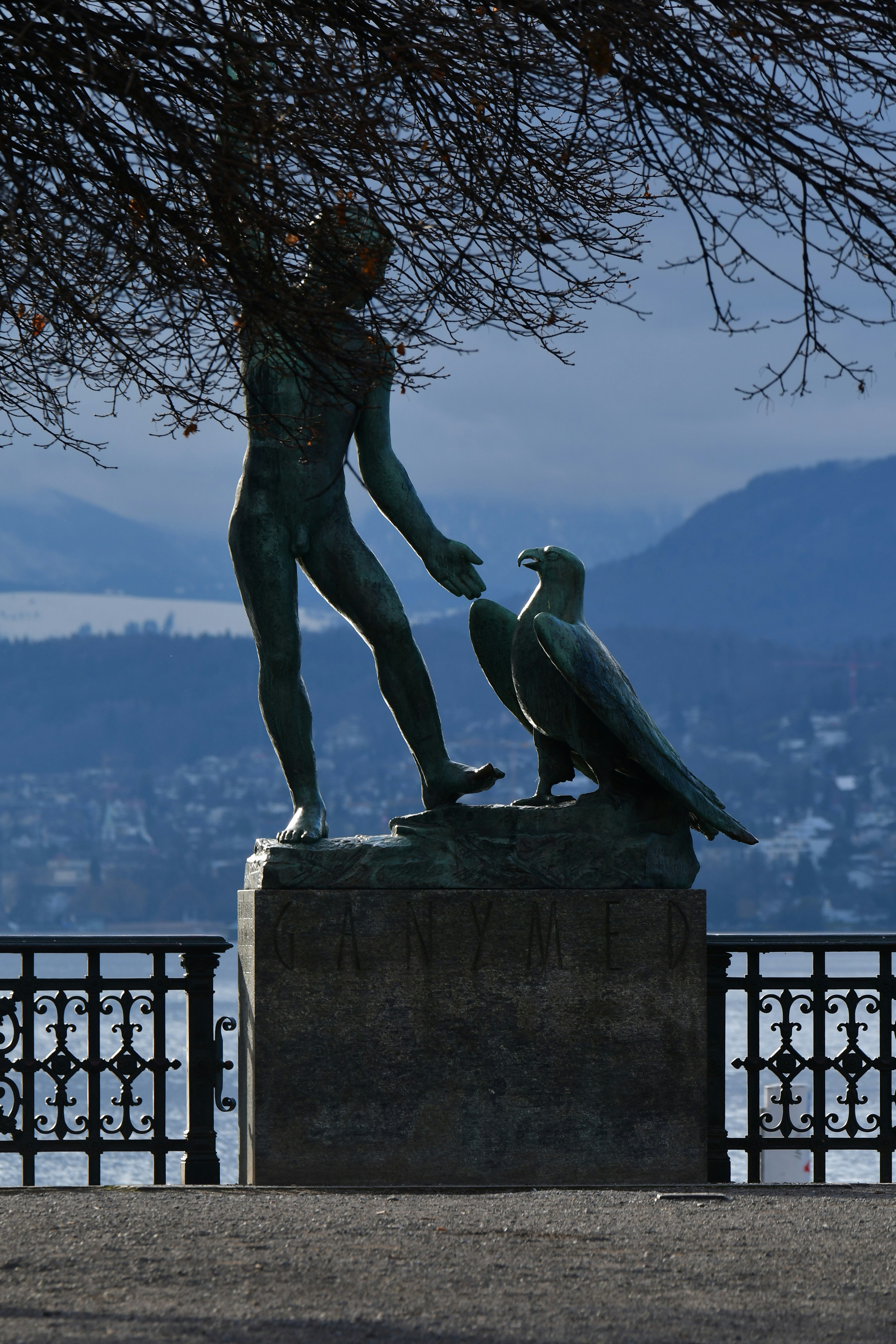Monument De Zurich Photos | Télécharger des images gratuites sur Unsplash