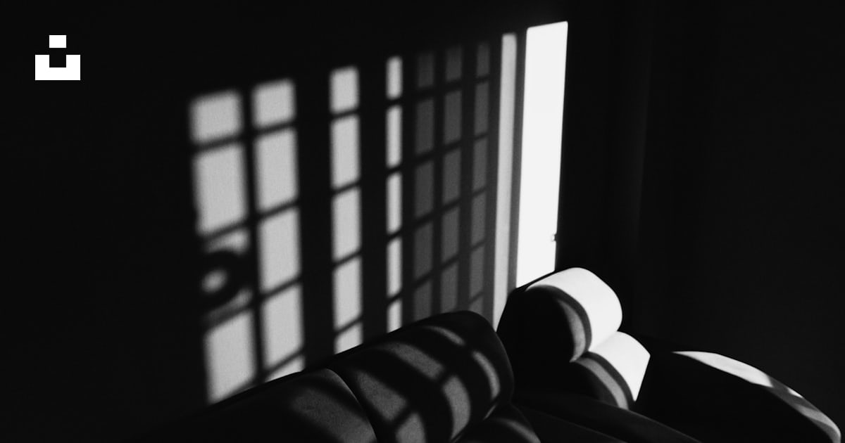 창문이있는 방의 흑백 사진 사진 Unsplash의 무료 그림자 텍스처 이미지