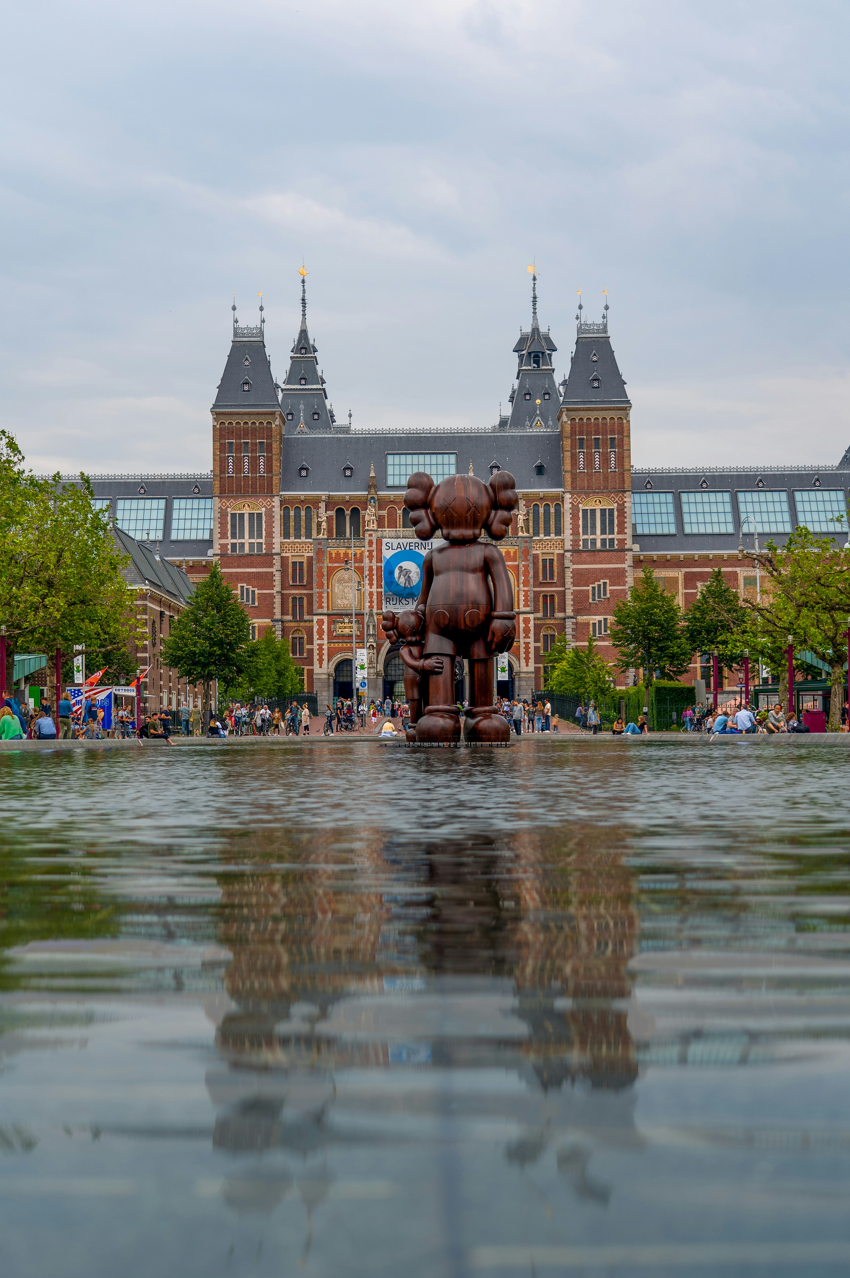 Bear Sentinel at Amsterdam’s Rijksmuseum: A Waterside Portrait