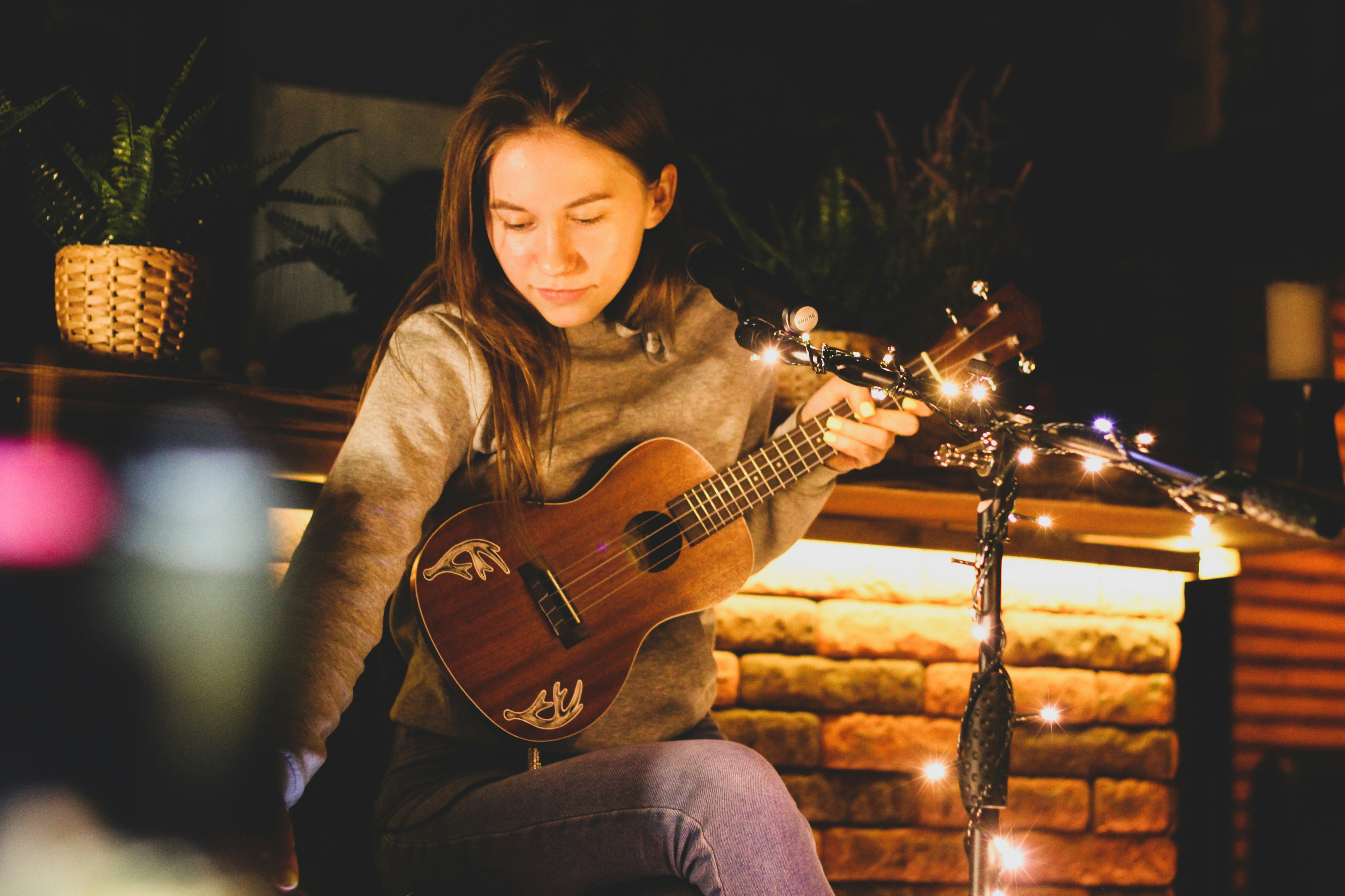 Melodic Moments in Soft Glow
