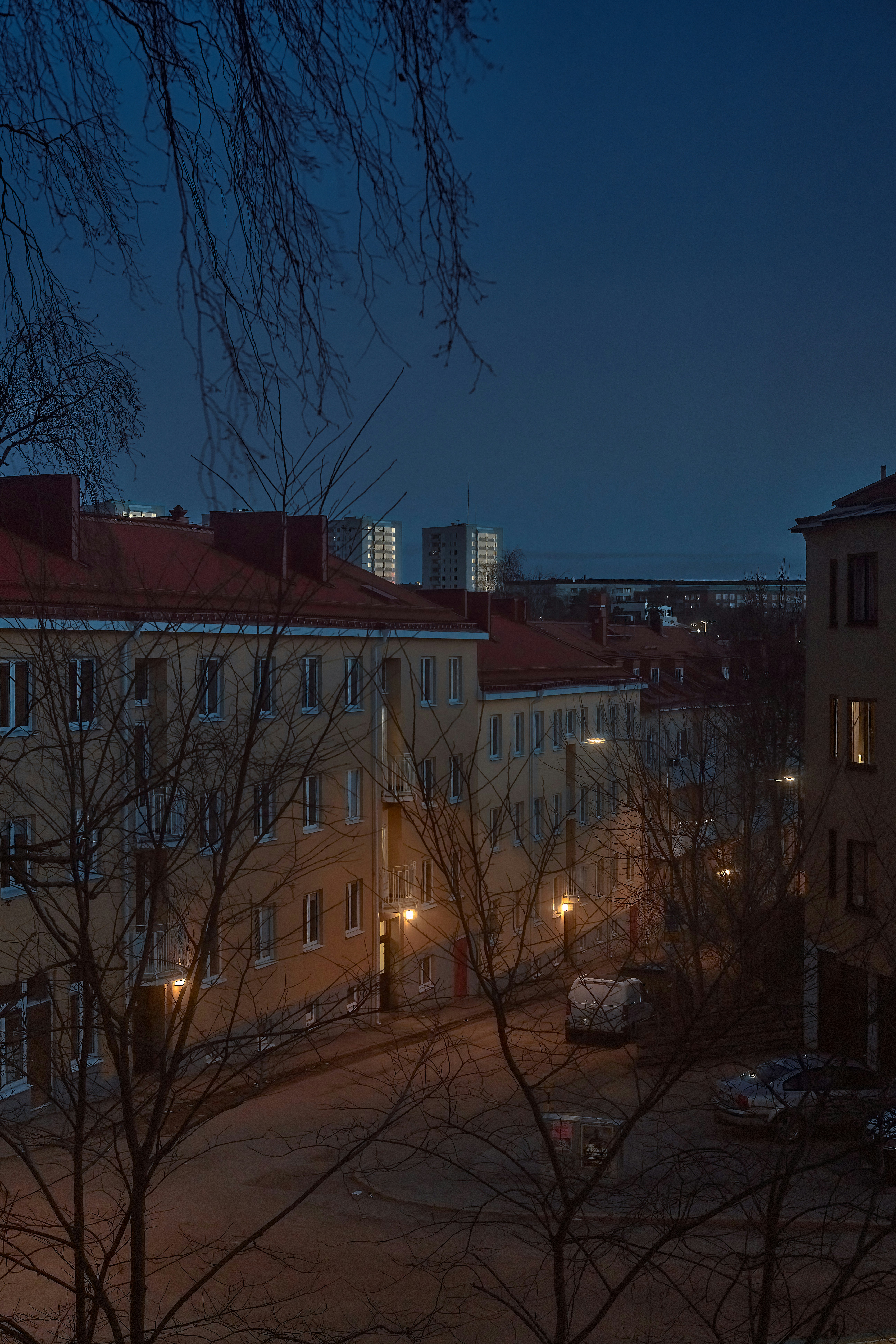 A view of a city at night from a distance photo – Free Night sky Image on Unsplash
