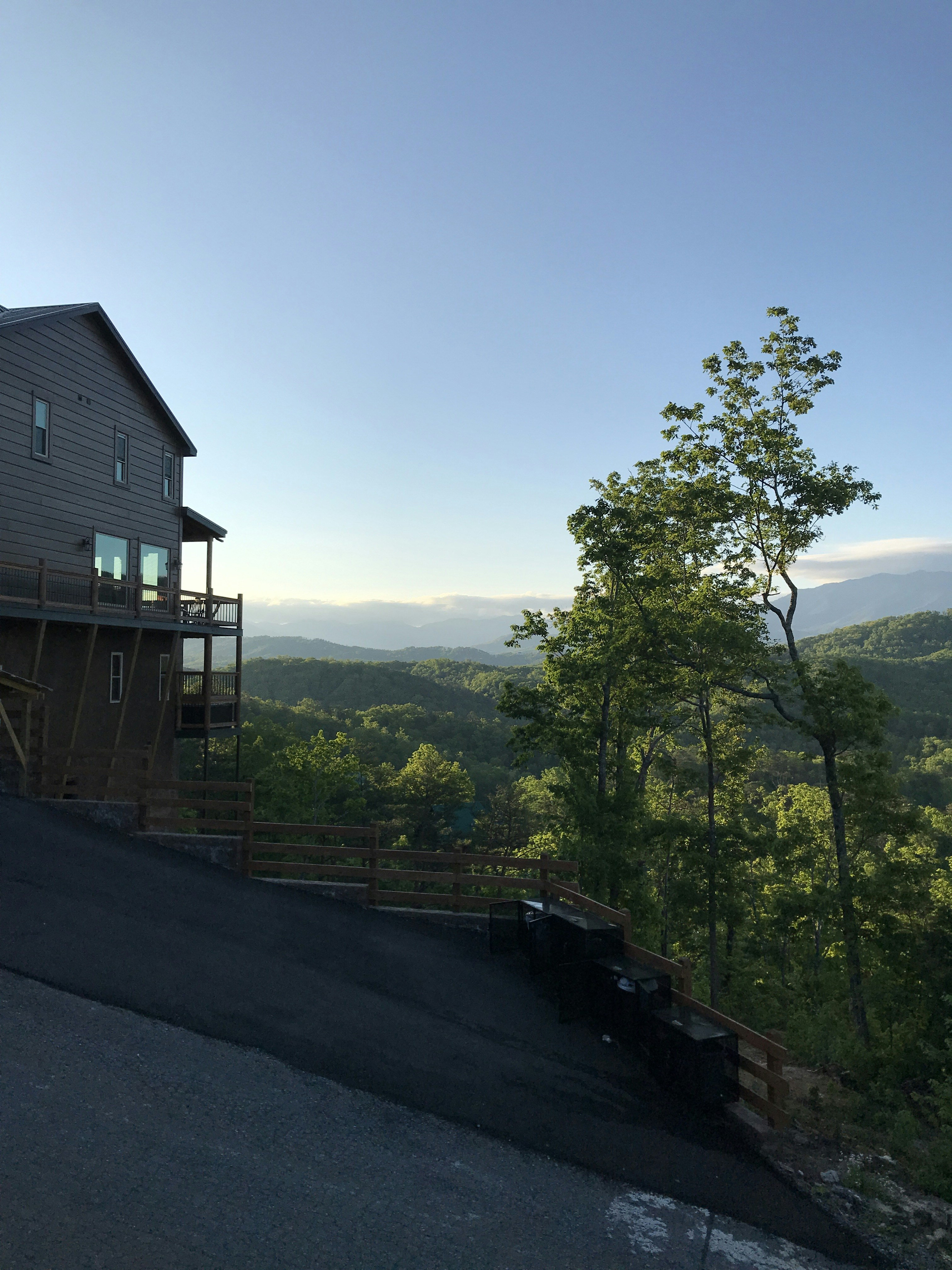 Mountain Cabin Overlook at Distant Ridge