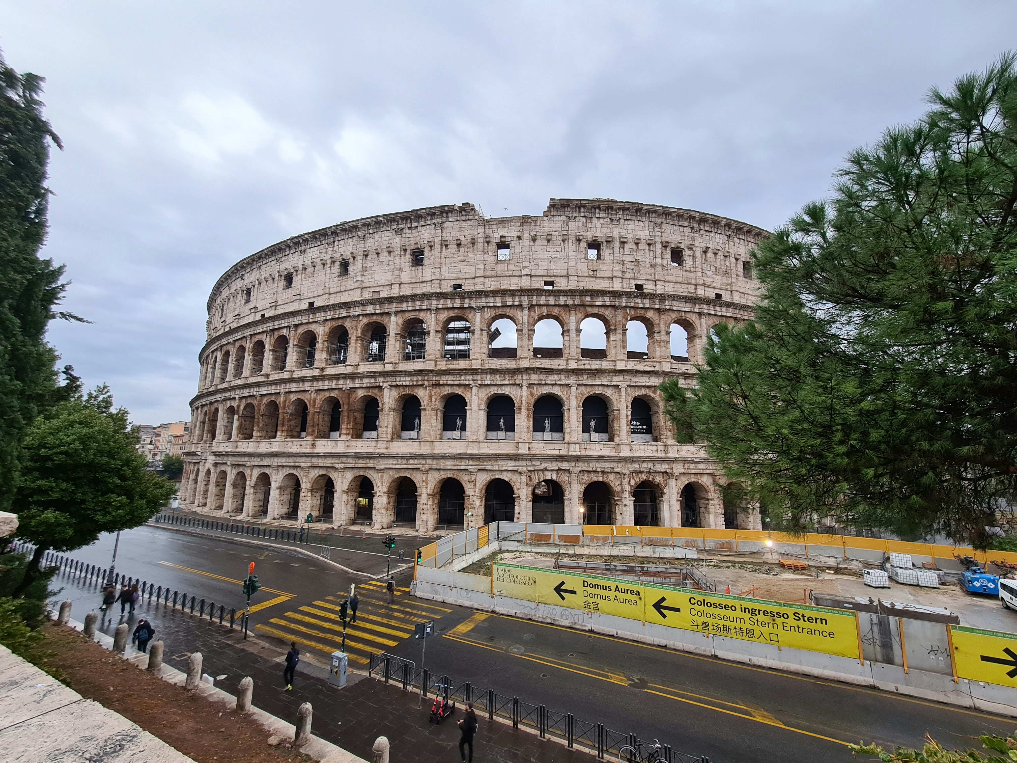 A very large building with a lot of windows photo – Free Rome Image on ...