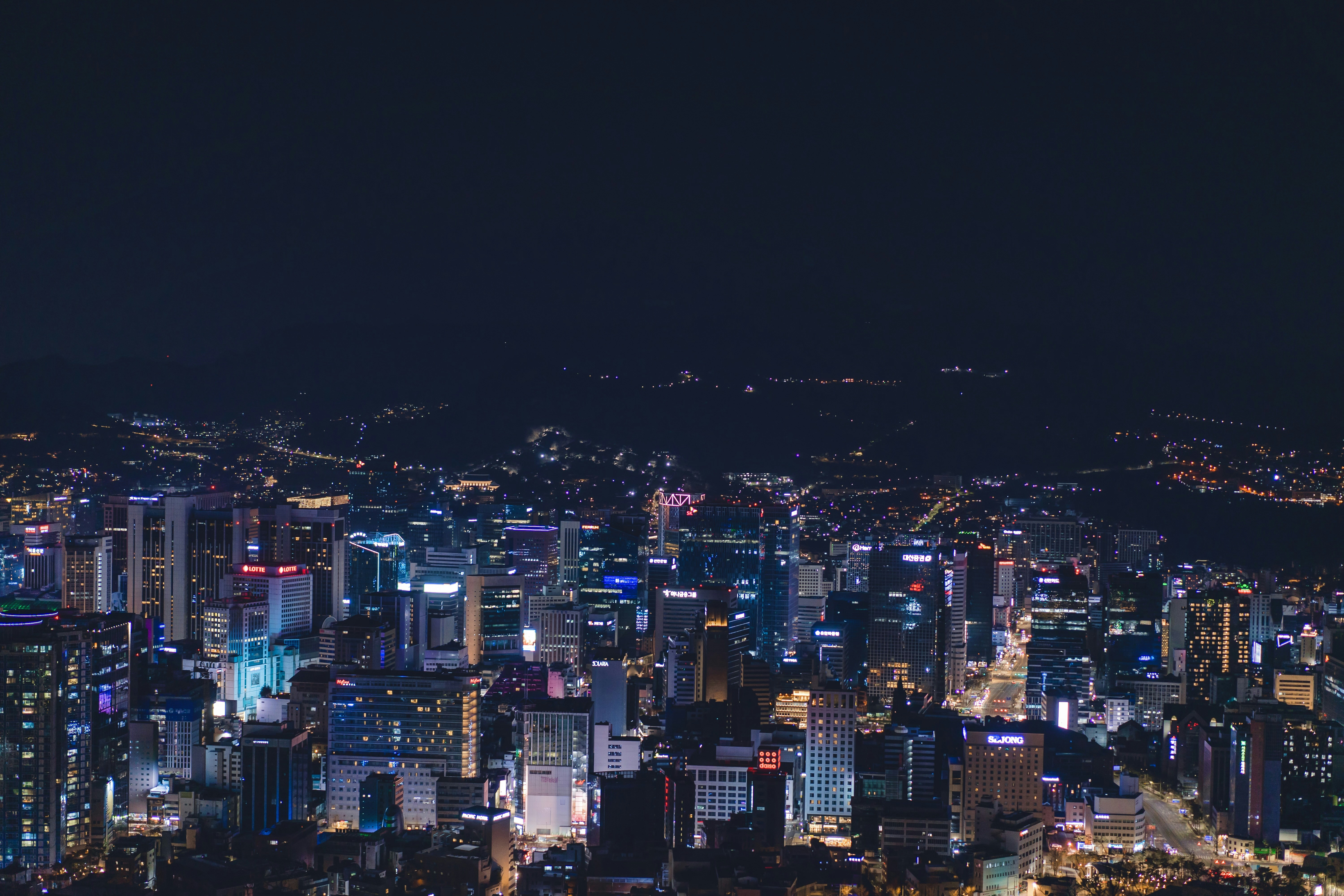 550+ Night City Pictures | Download Free Images on Unsplash