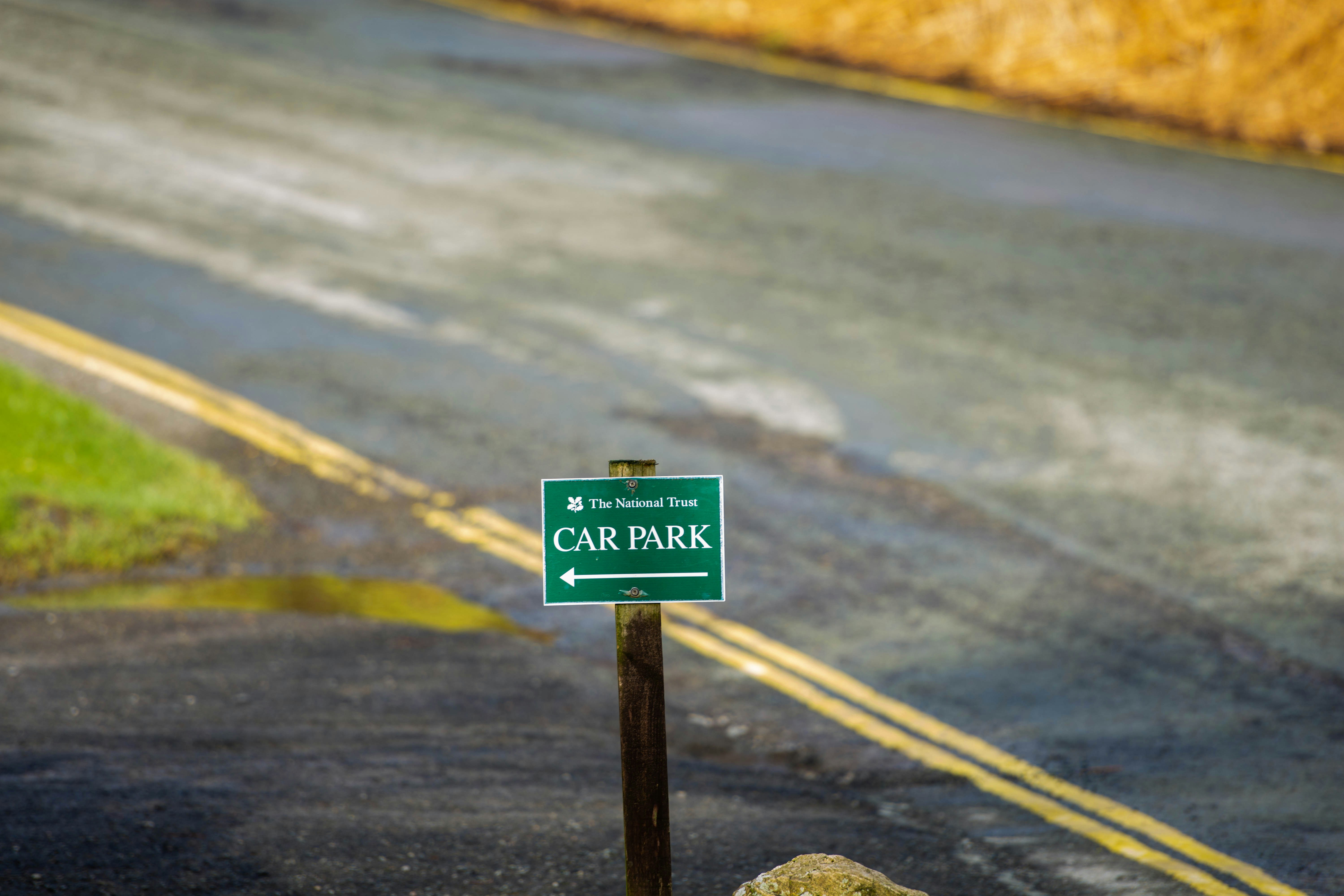 Guiding the Way: A Sign of Convenience