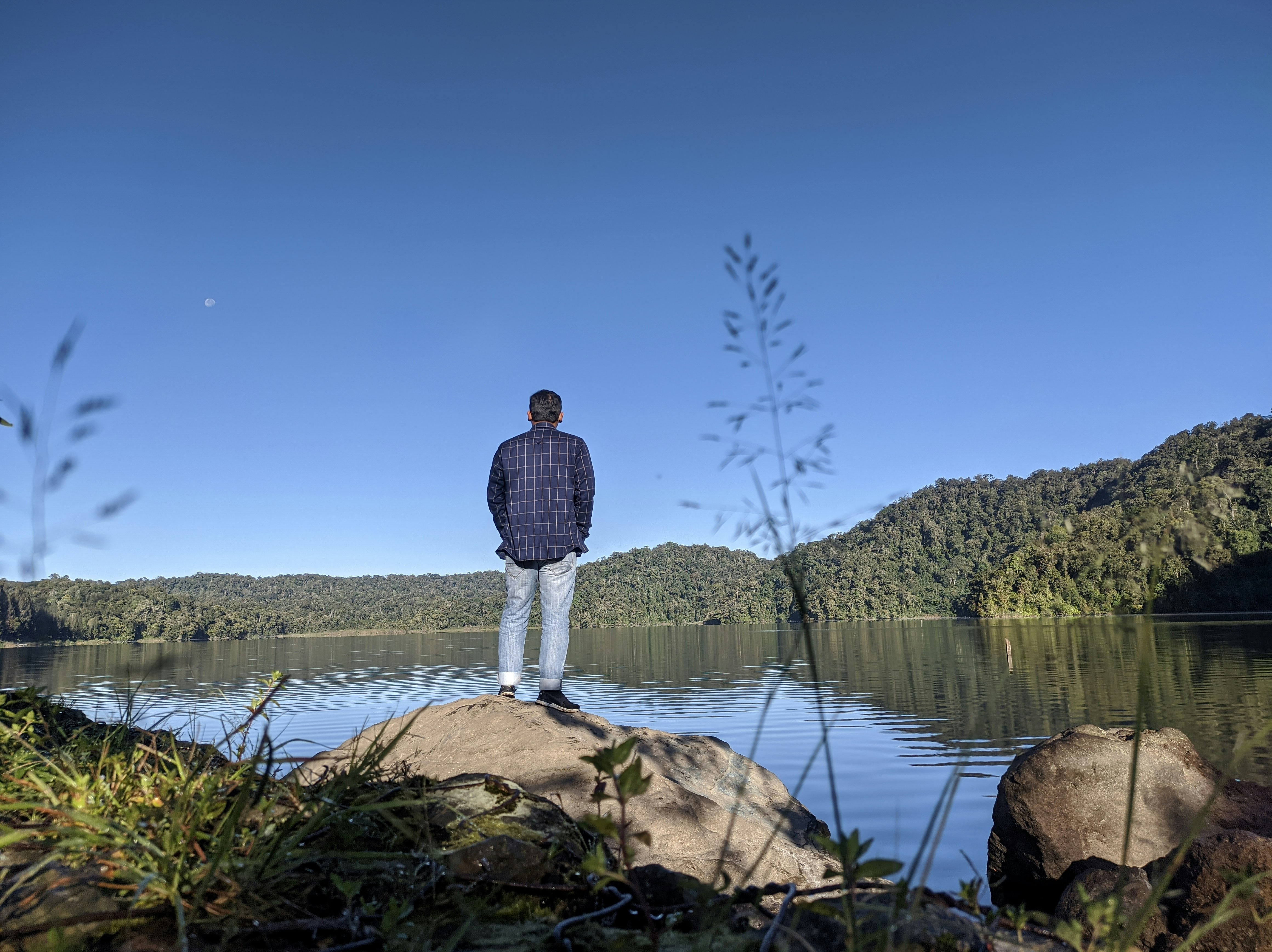 Solitude by the Lakeside