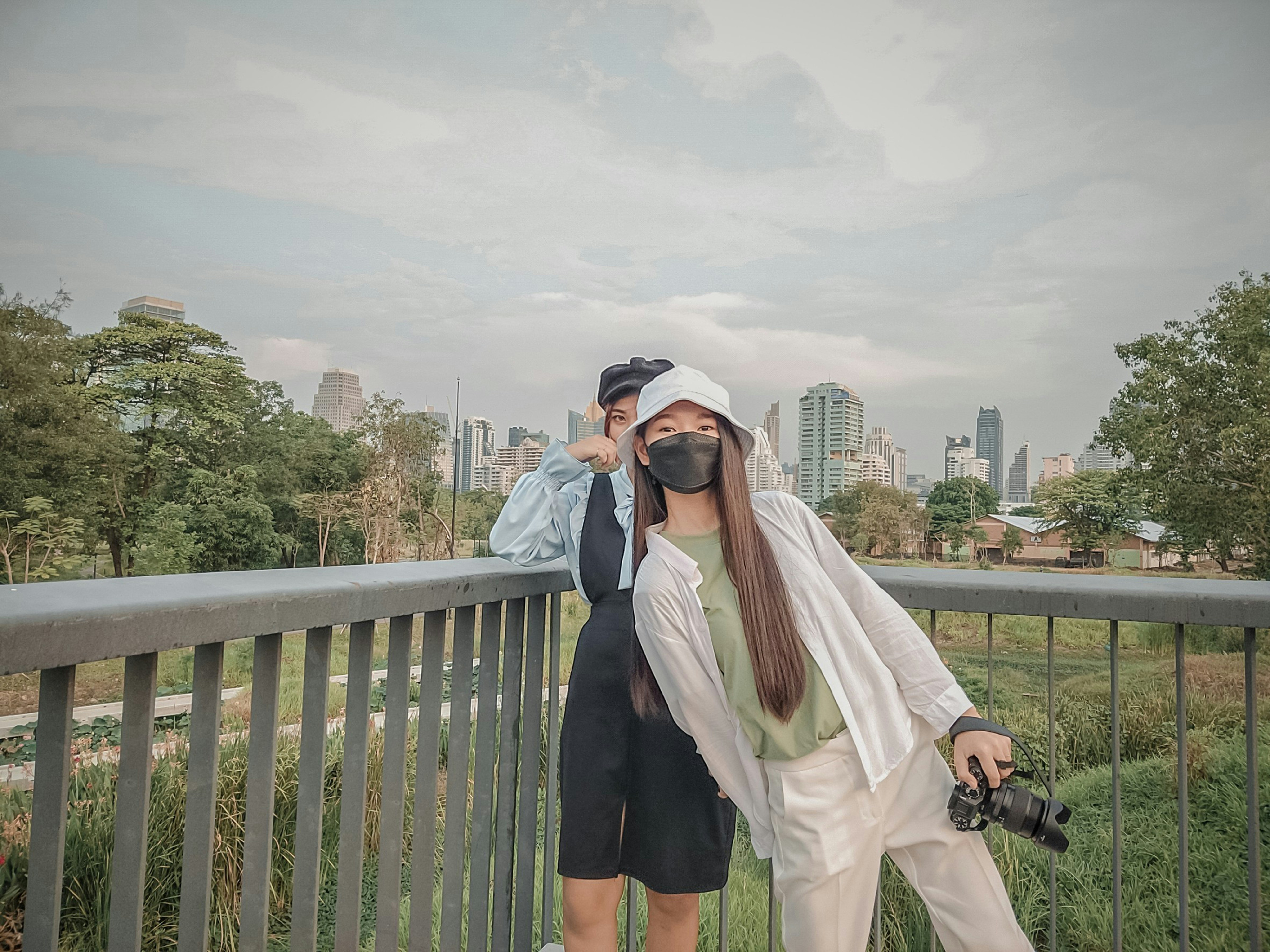 Buddy Pictures | Download Free Images on Unsplash