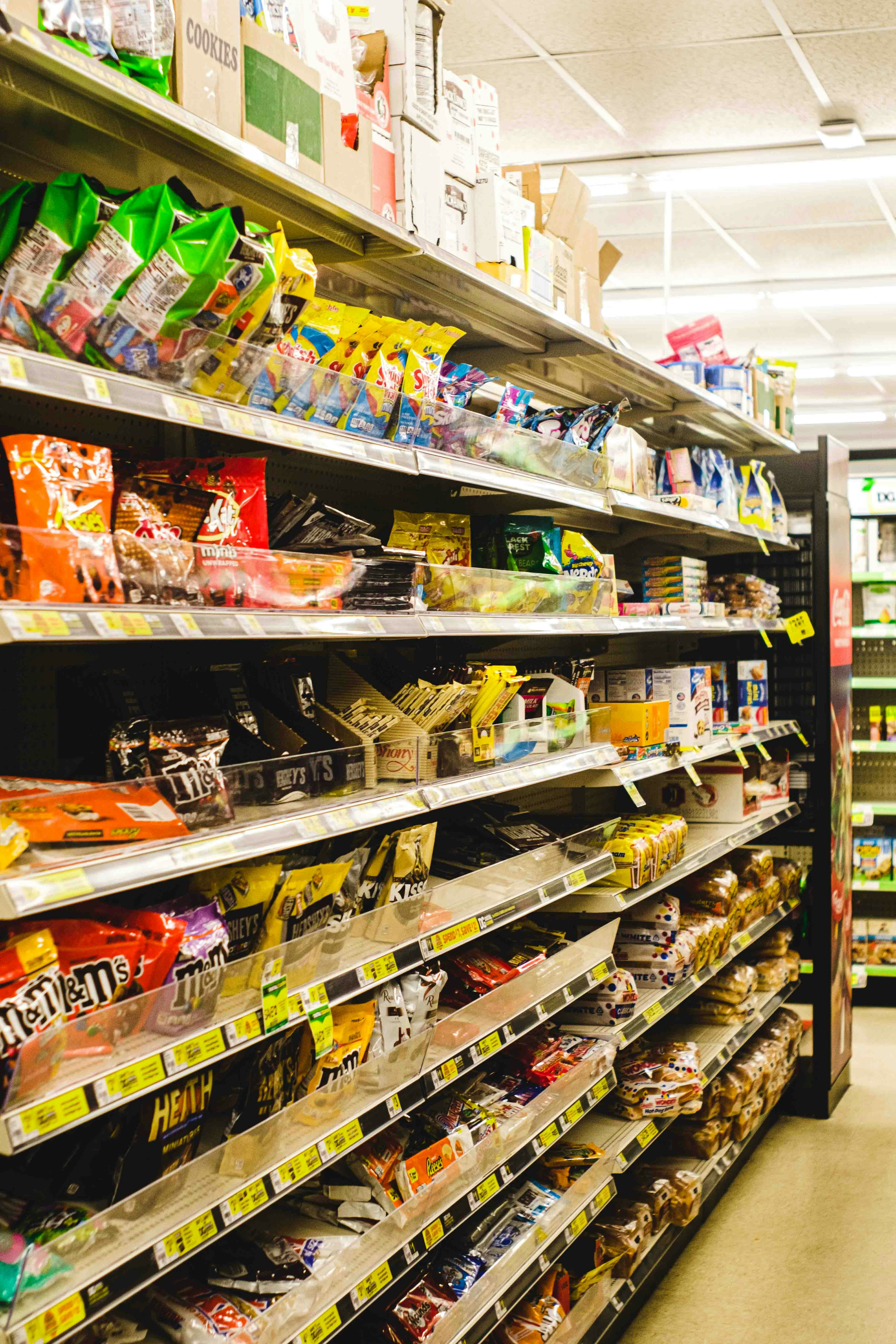 A grocery store filled with lots of food photo – Free Market Image on ...