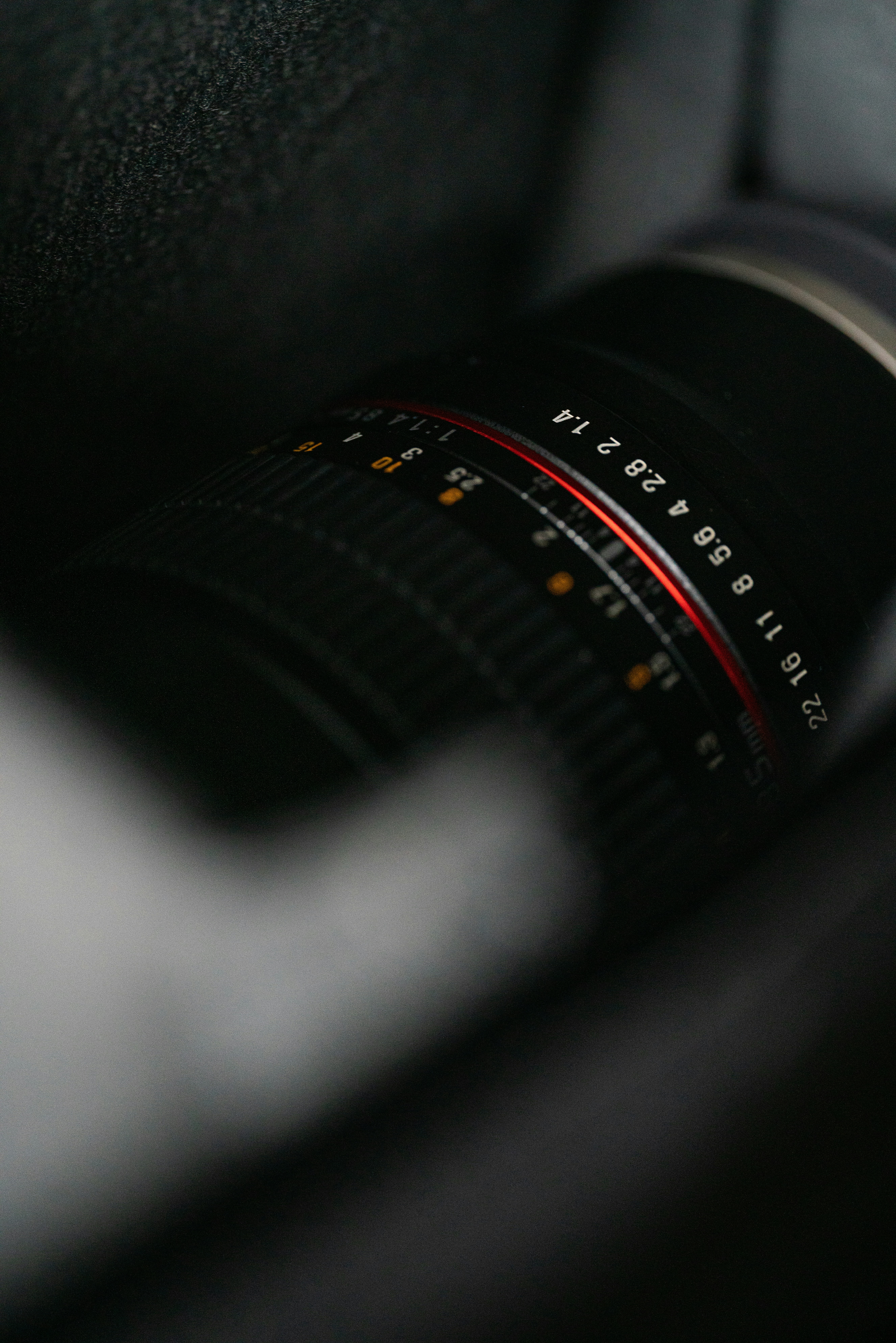 A close up of a camera lens in a car photo – Free Black Image on Unsplash