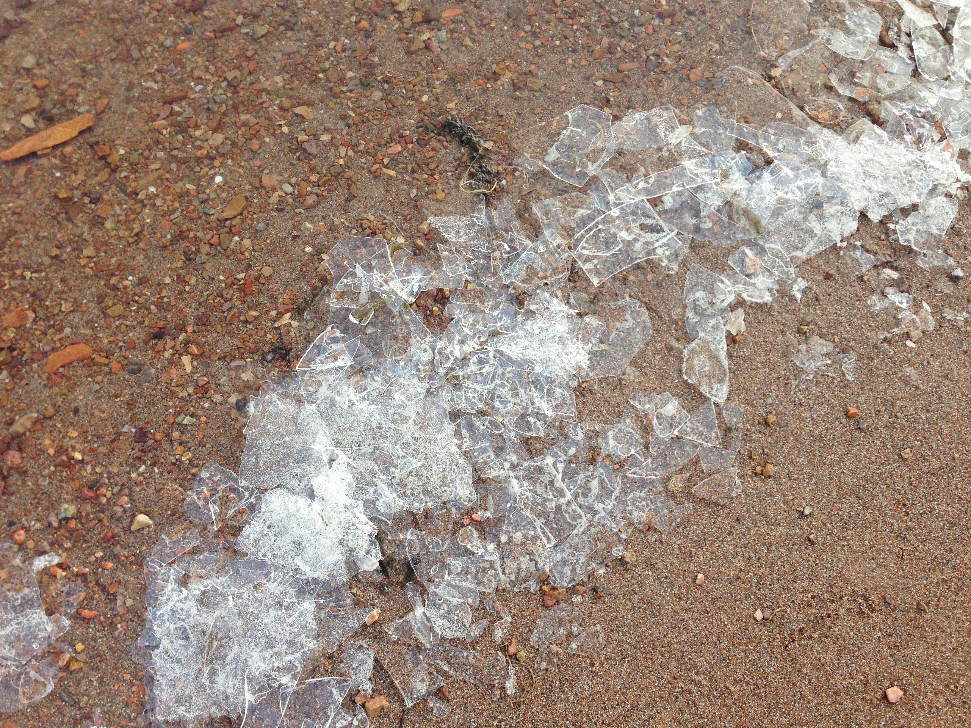 Crystalline Edge on Reddish Ground