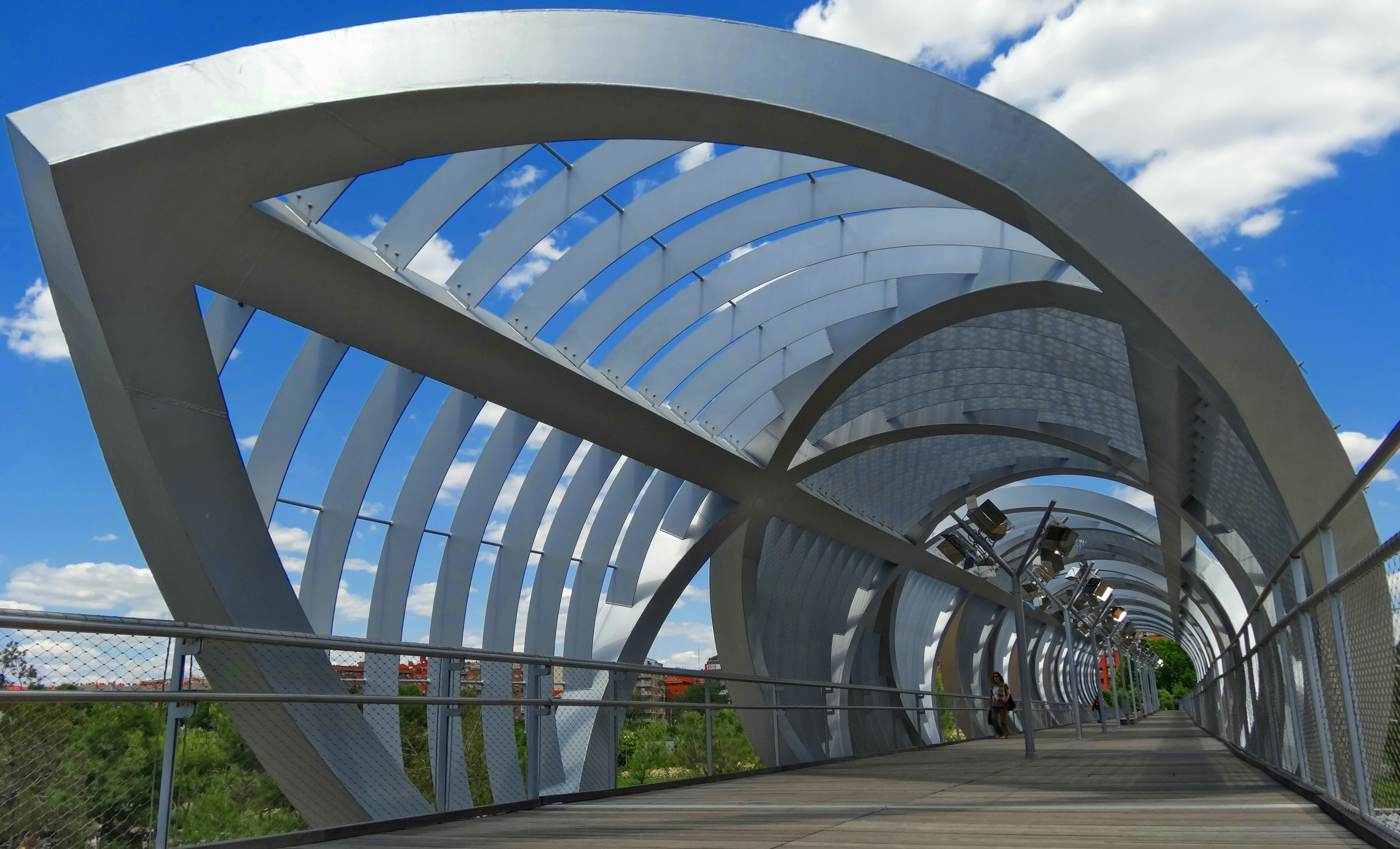 13 Innovations in Architectural Steel Design Engineering - pyxsteel.com