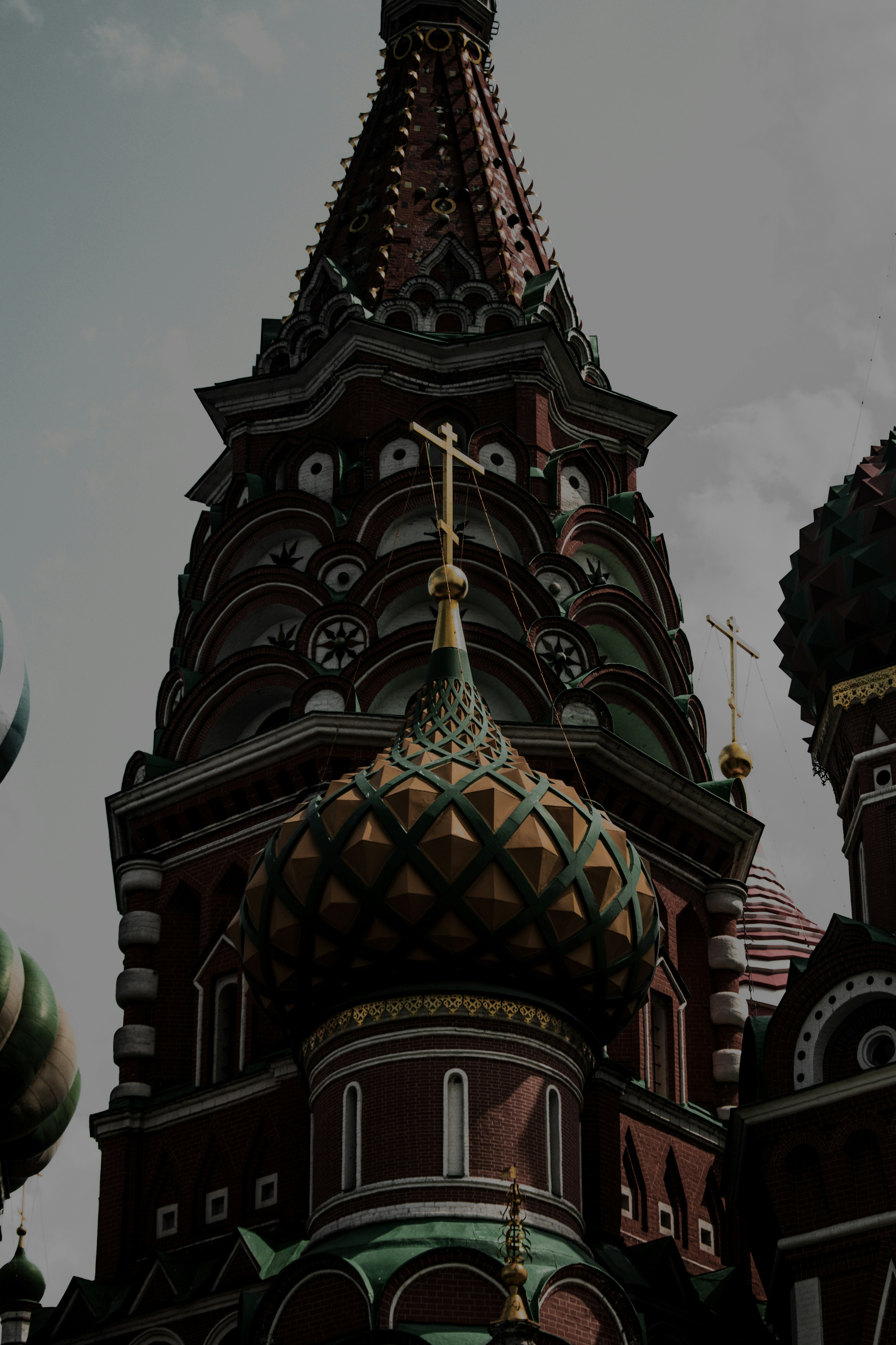 Geometric Crown: Onion Domes of a Moscow Cathedral under overcast skies