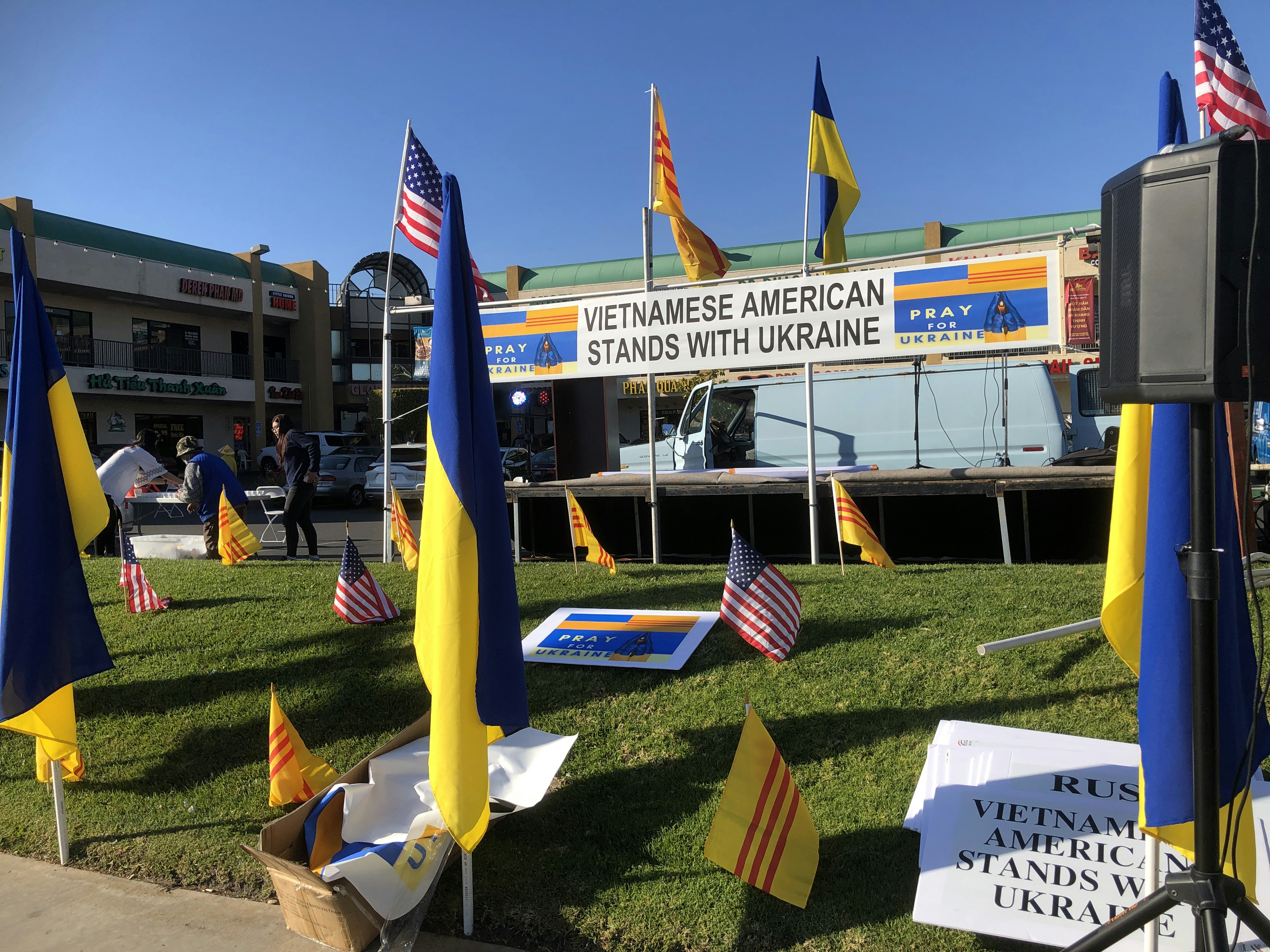A bunch of flags that are in the grass photo – Free Little saigon Image ...