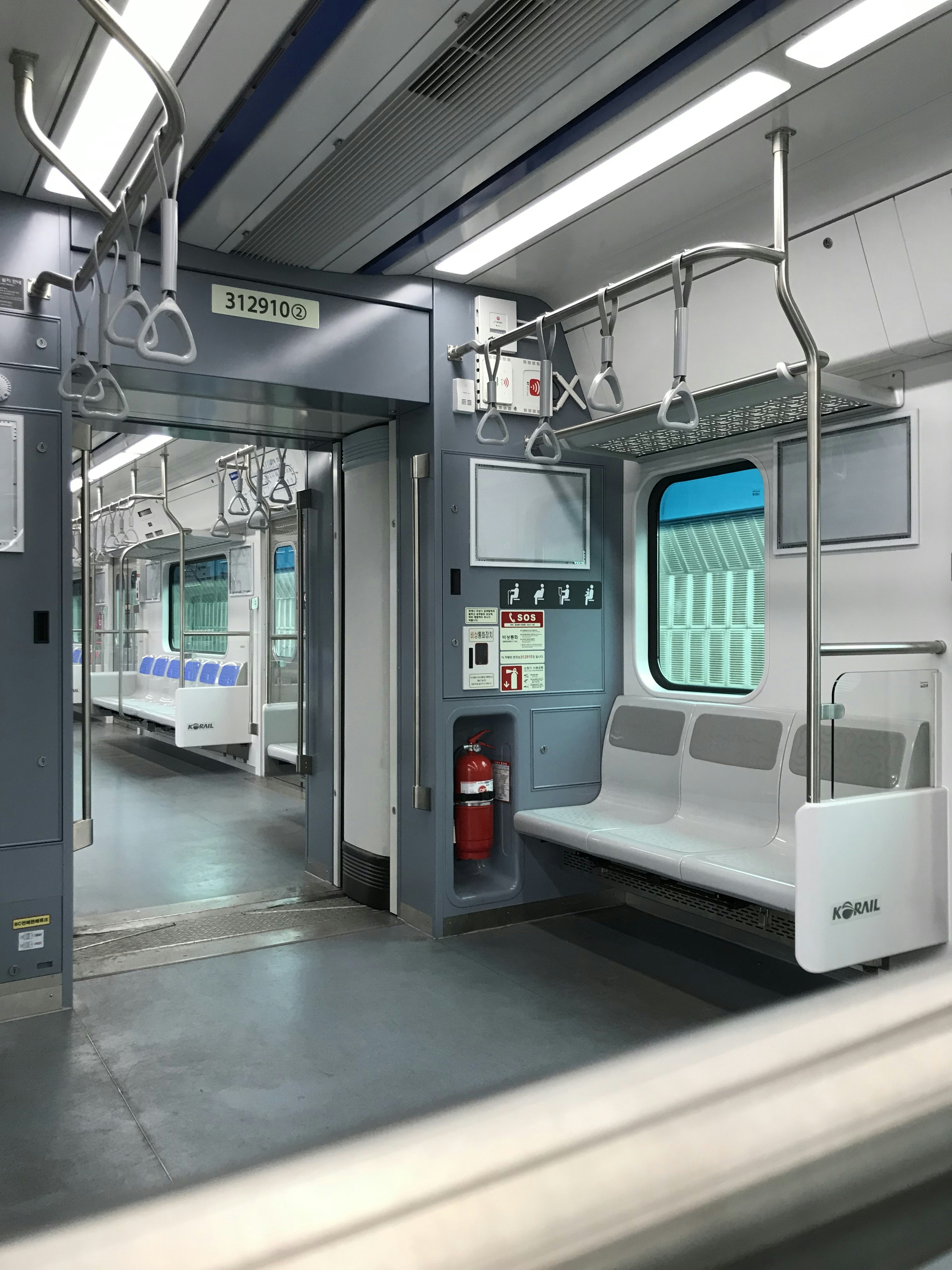 A subway car with a red fire hydrant photo – Free Incheon Image on Unsplash