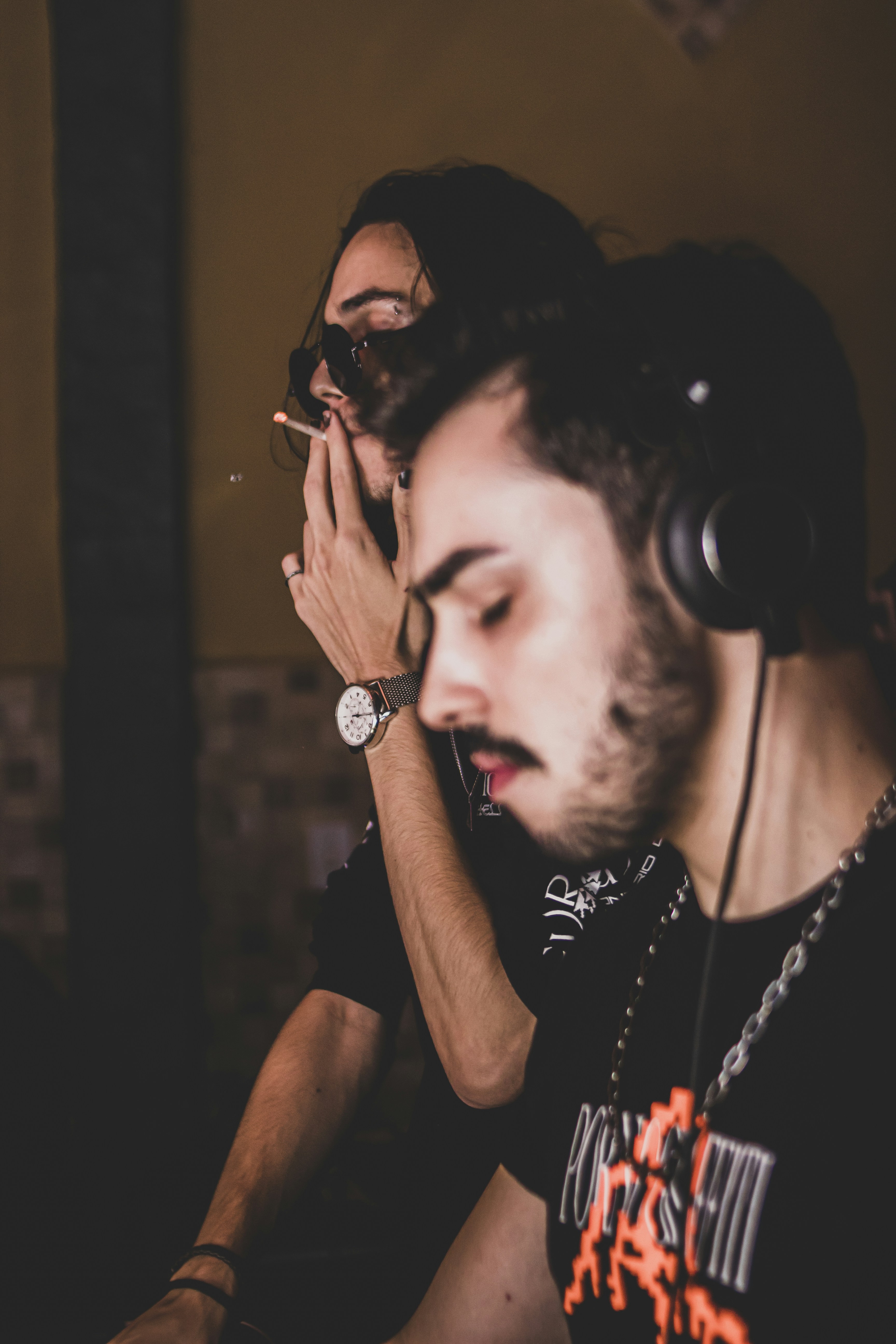 Guy Taking Off His Headphones Meme Image Pictures | Download Free ...