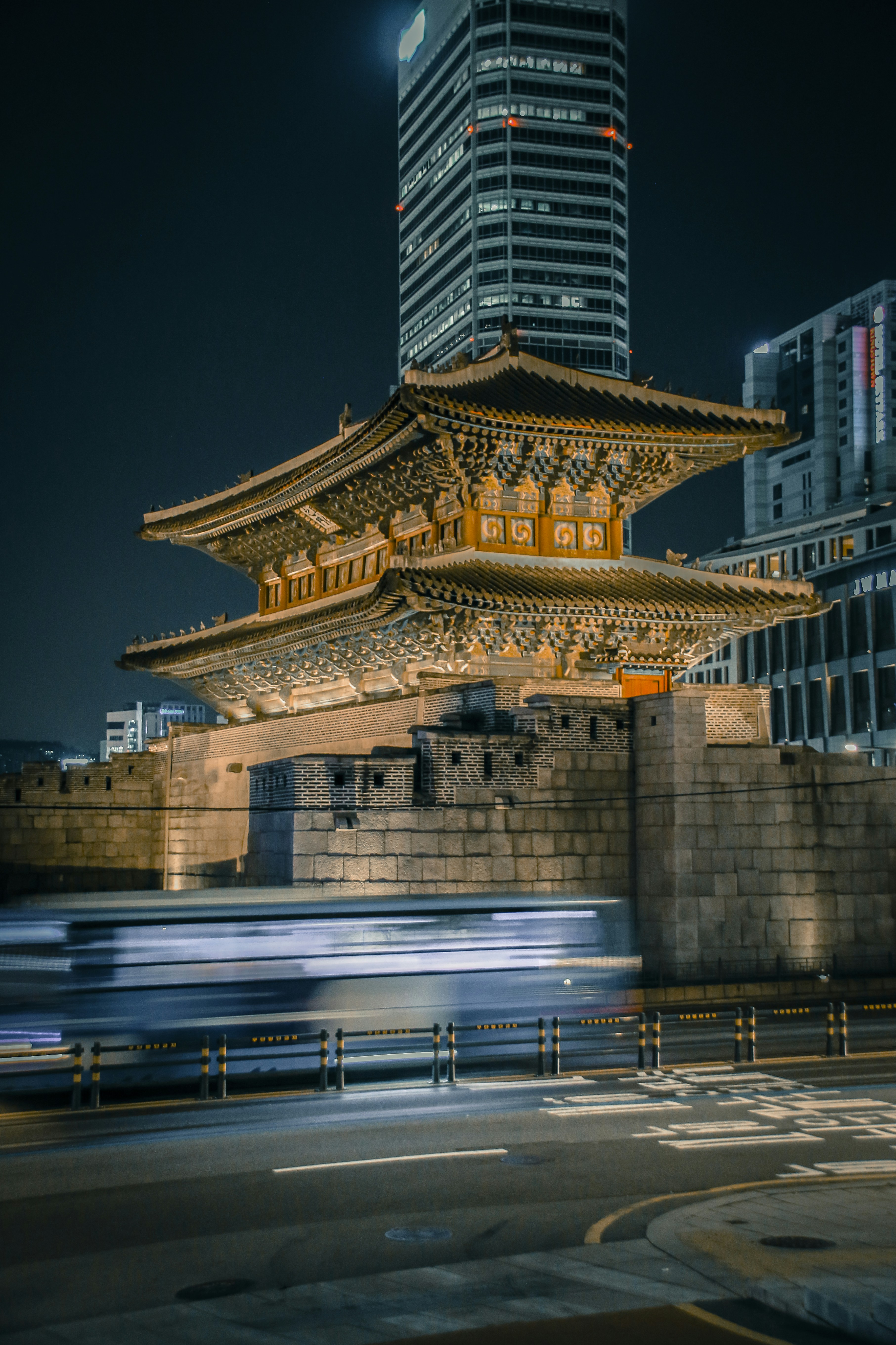 Night Pulse Over Hanok Gate: Neon Skyscrapers and Ancient Rooflines