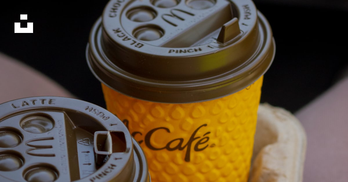 Deux Tasses De Café Sur Un Plateau Photo Photo Tasse De Café Gratuite