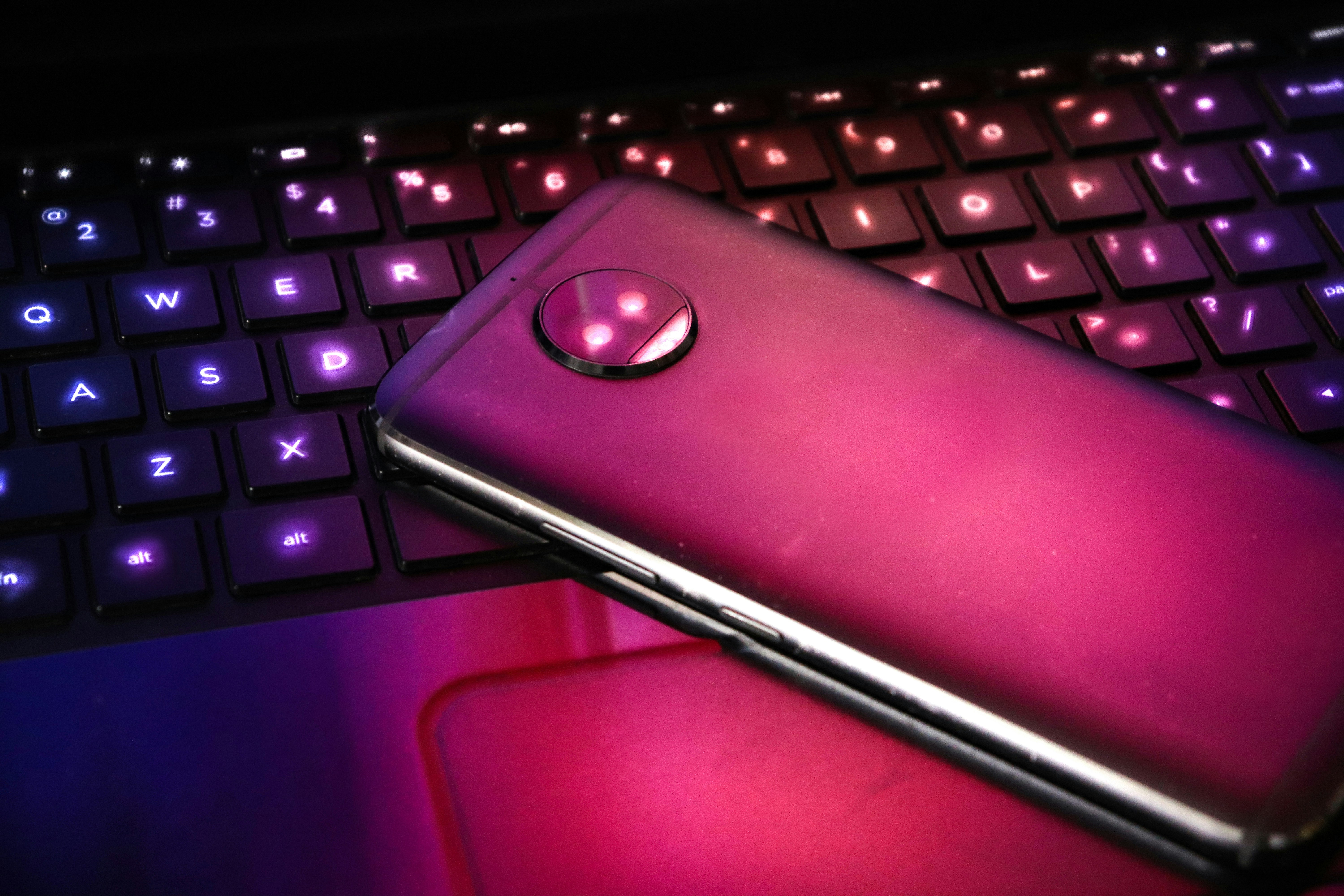 Tech | 12 best free tech, headphone, gaming and laptop photos on Unsplash