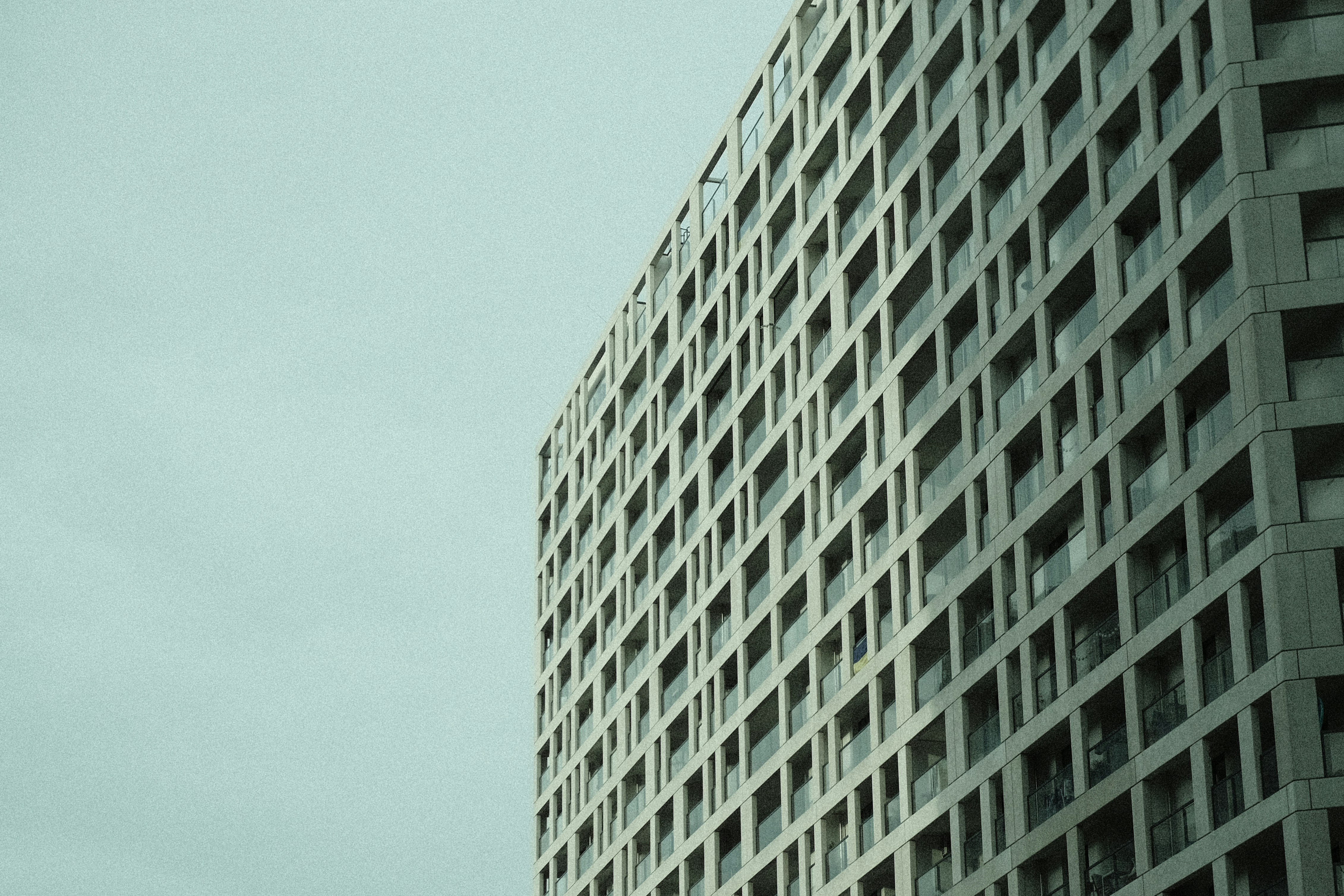 Concrete Building Pictures | Download Free Images on Unsplash