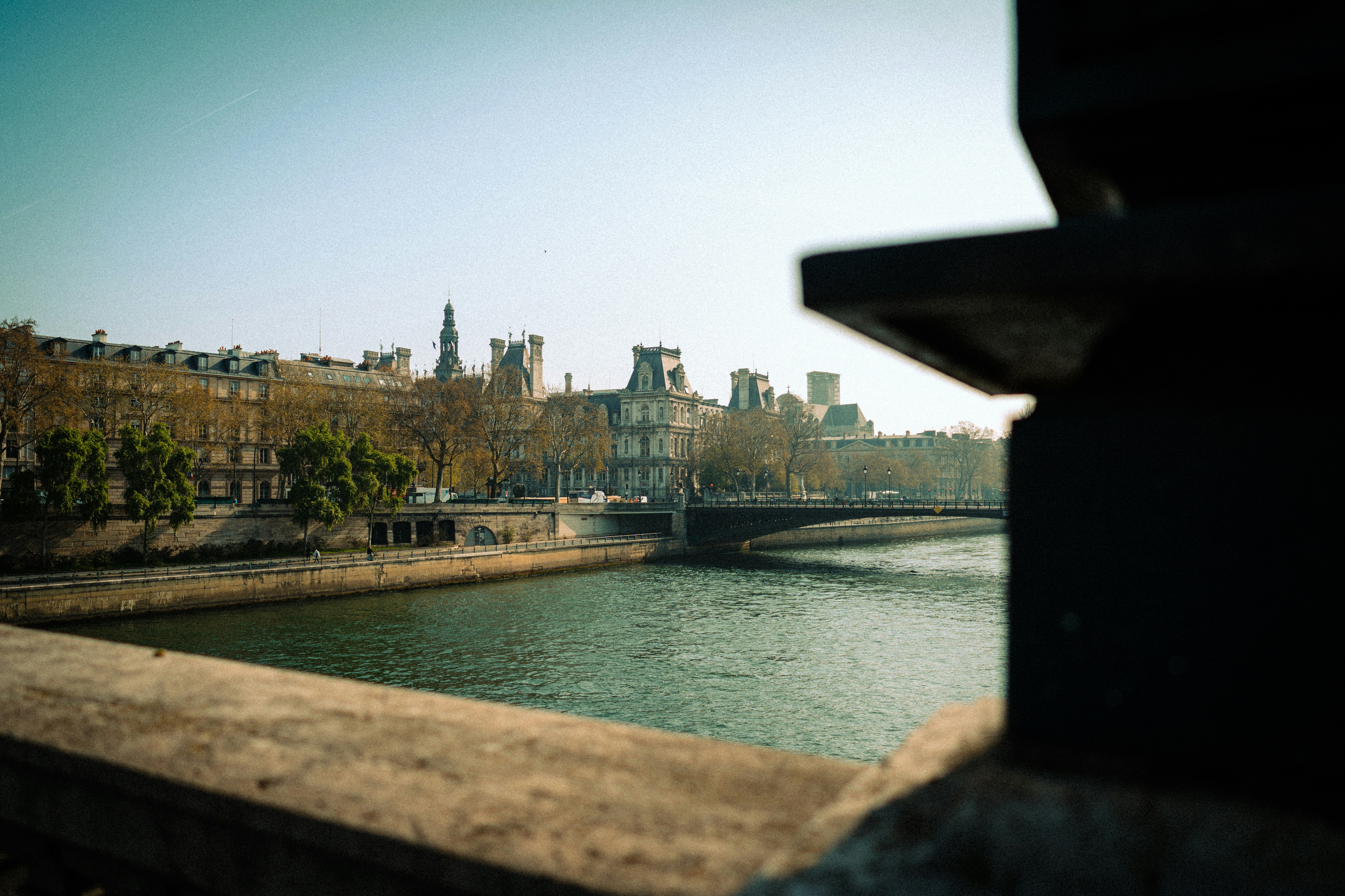 Riverside Outline: The City Beyond the Bridge
