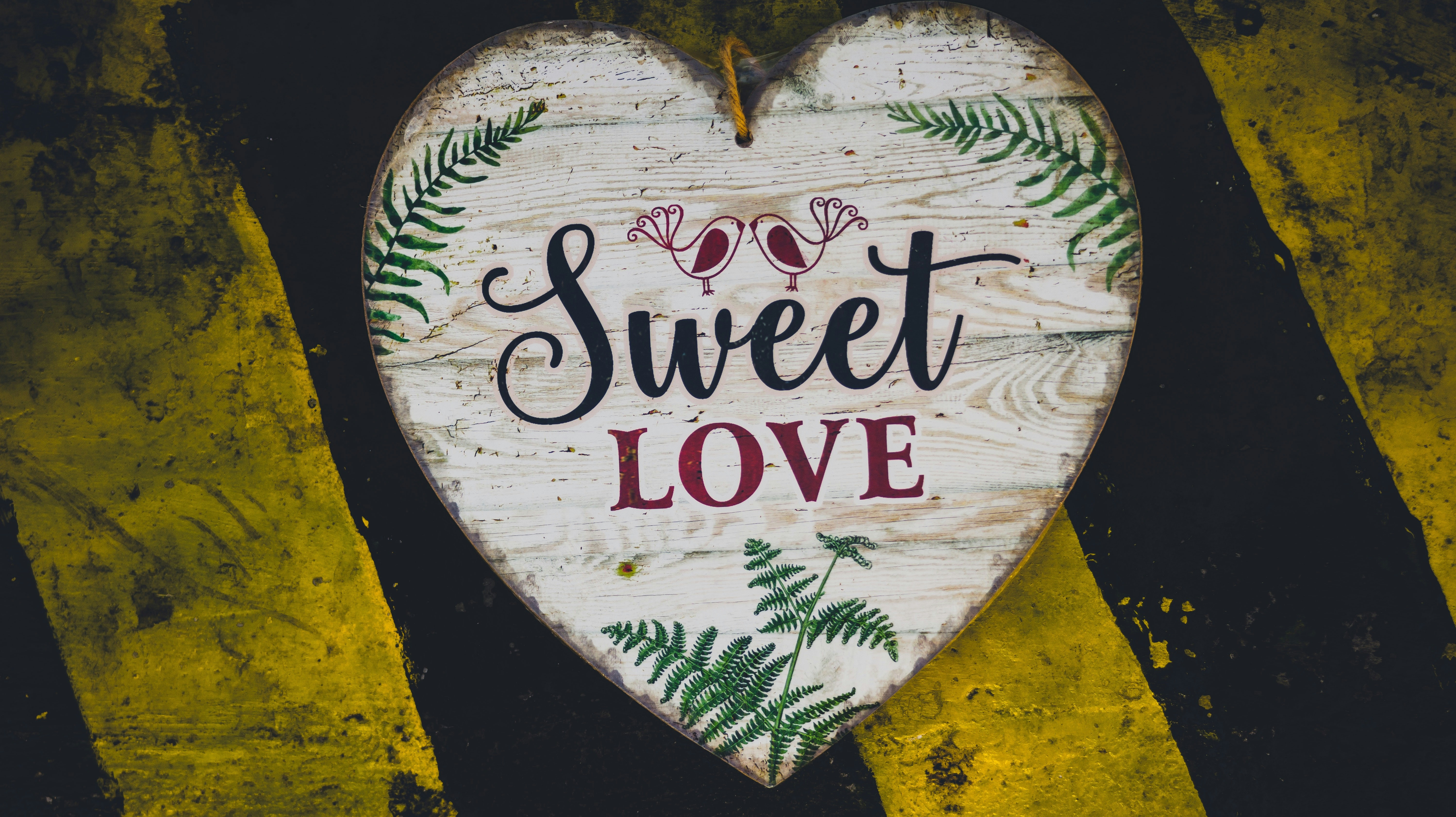 A heart shaped sign that says sweet love photo – Free Text Image on ...