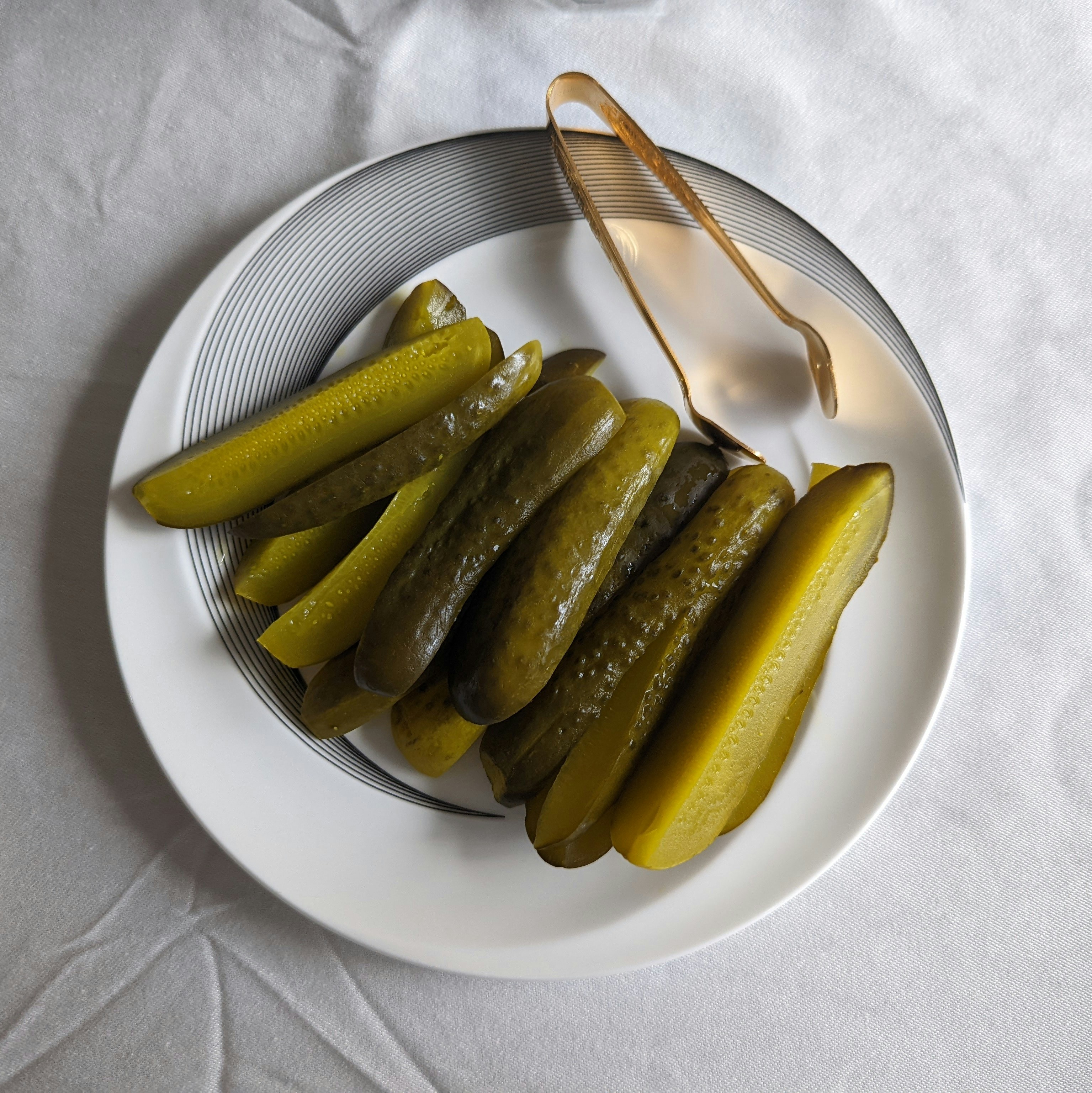 50,000+ Pickles Pictures | Download Free Images on Unsplash