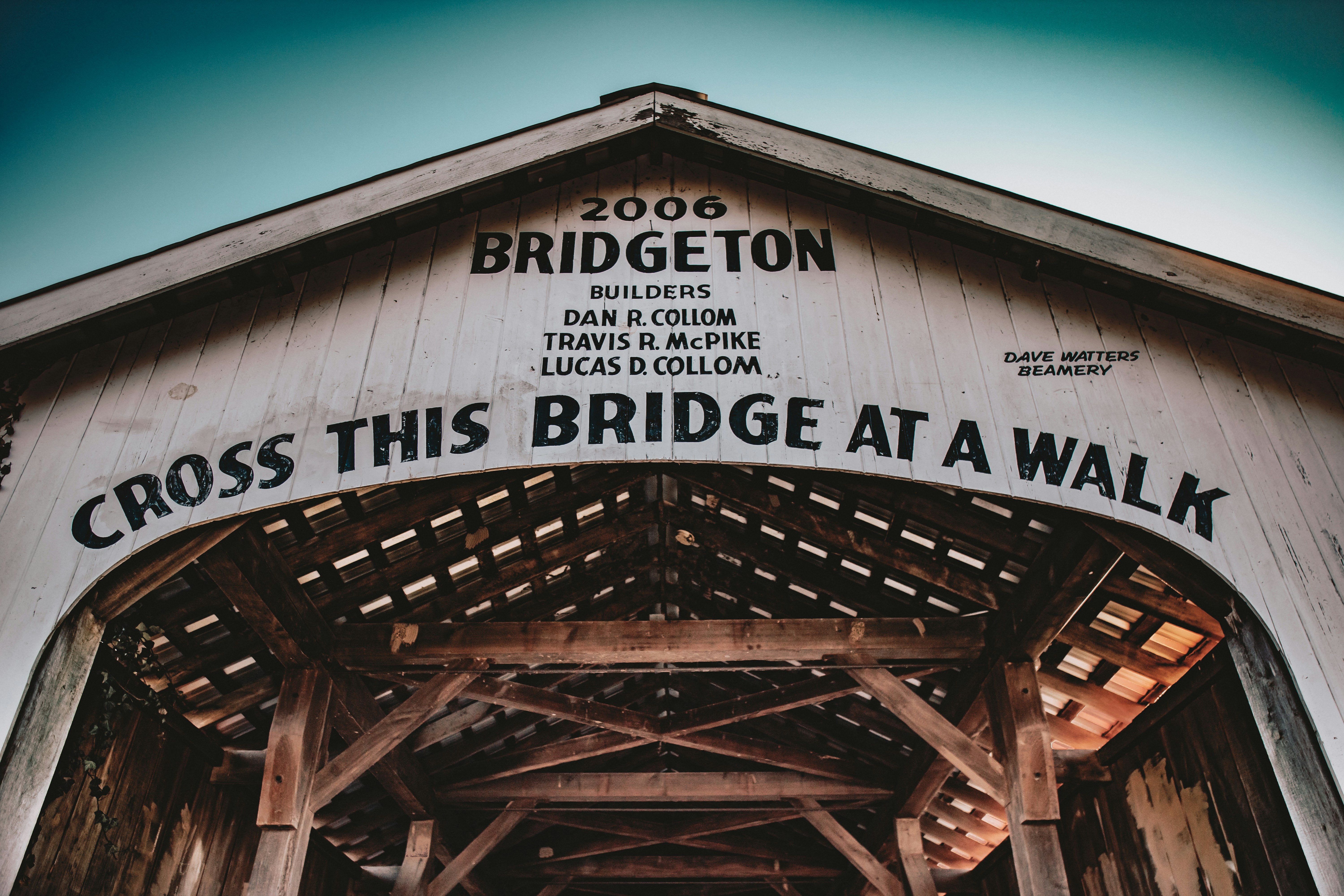 Covered Bridge Pictures | Download Free Images on Unsplash