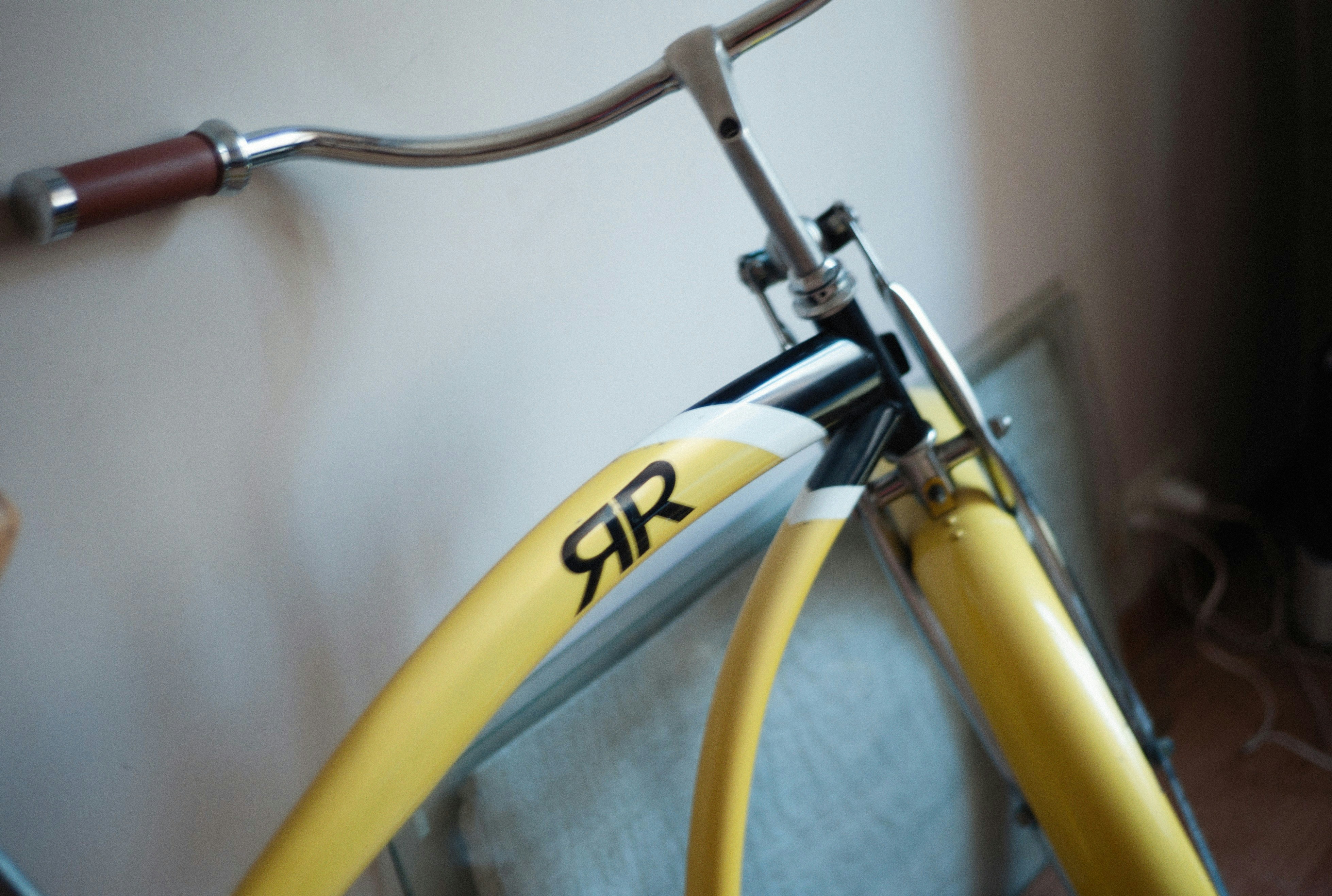 A close-up of a bicycle photo – Free Bow Image on Unsplash