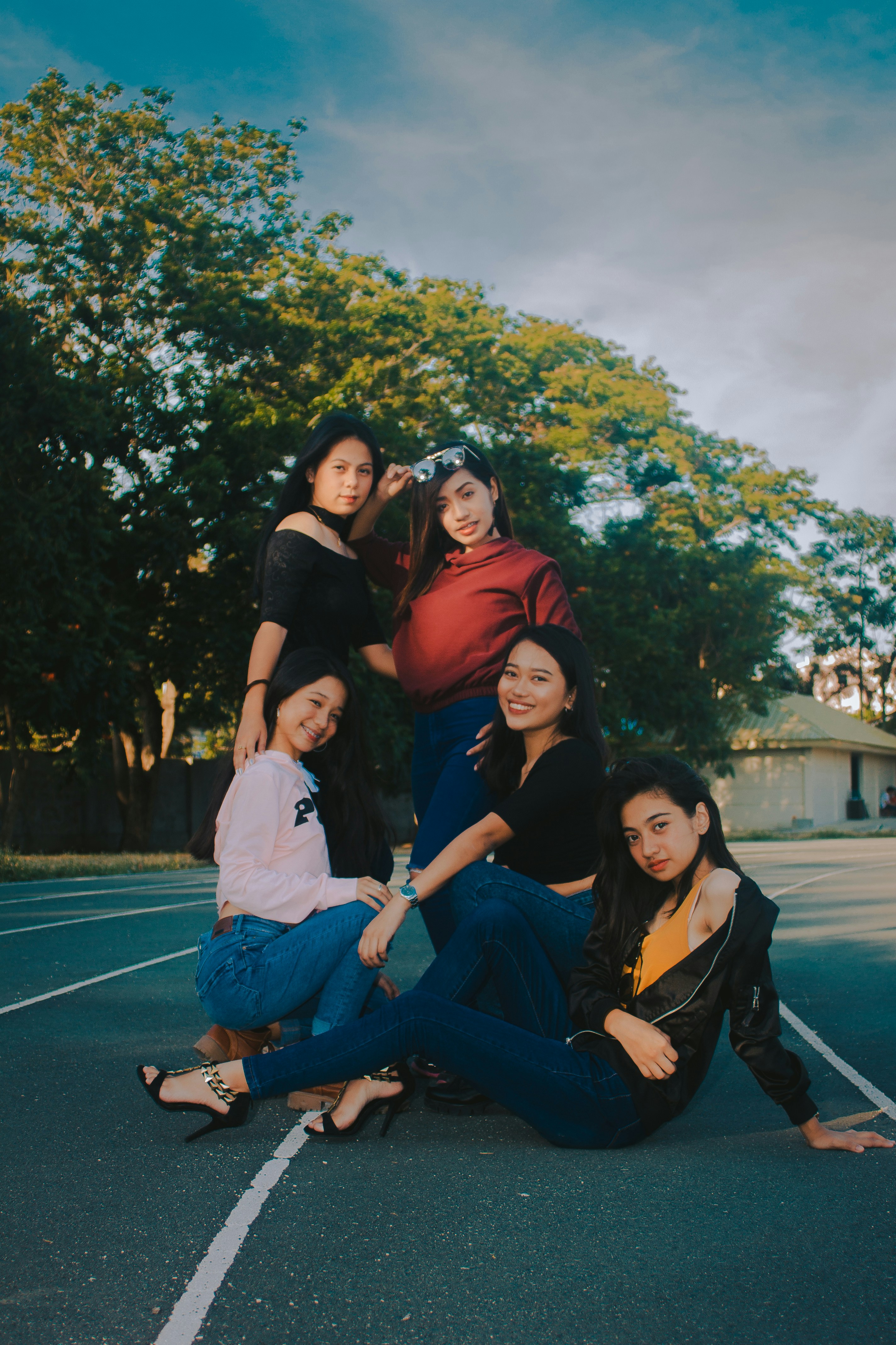 Funny Group Photo Poses