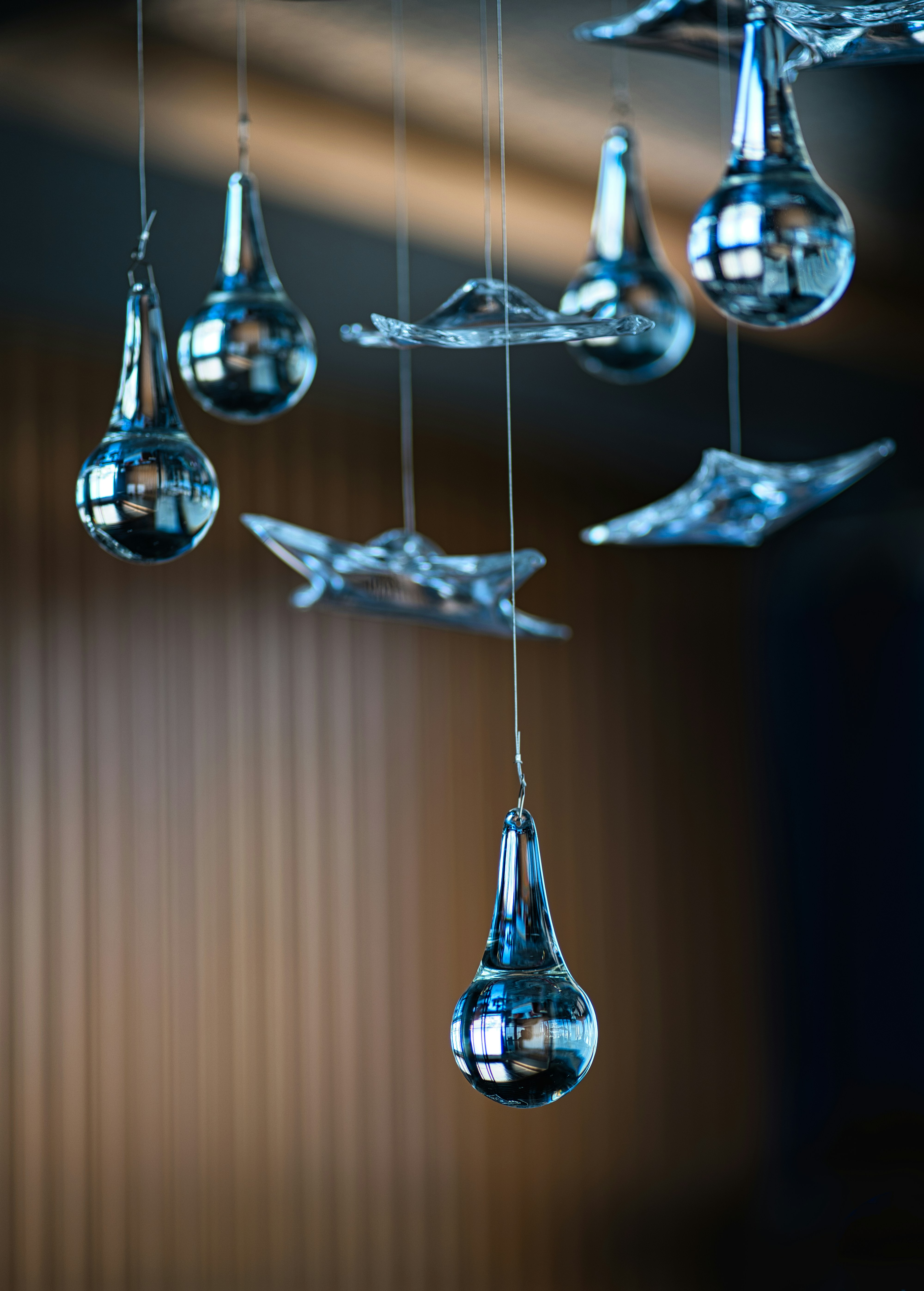 Blue Teardrops and Mirror Orbs: A Quiet Glass Mobile