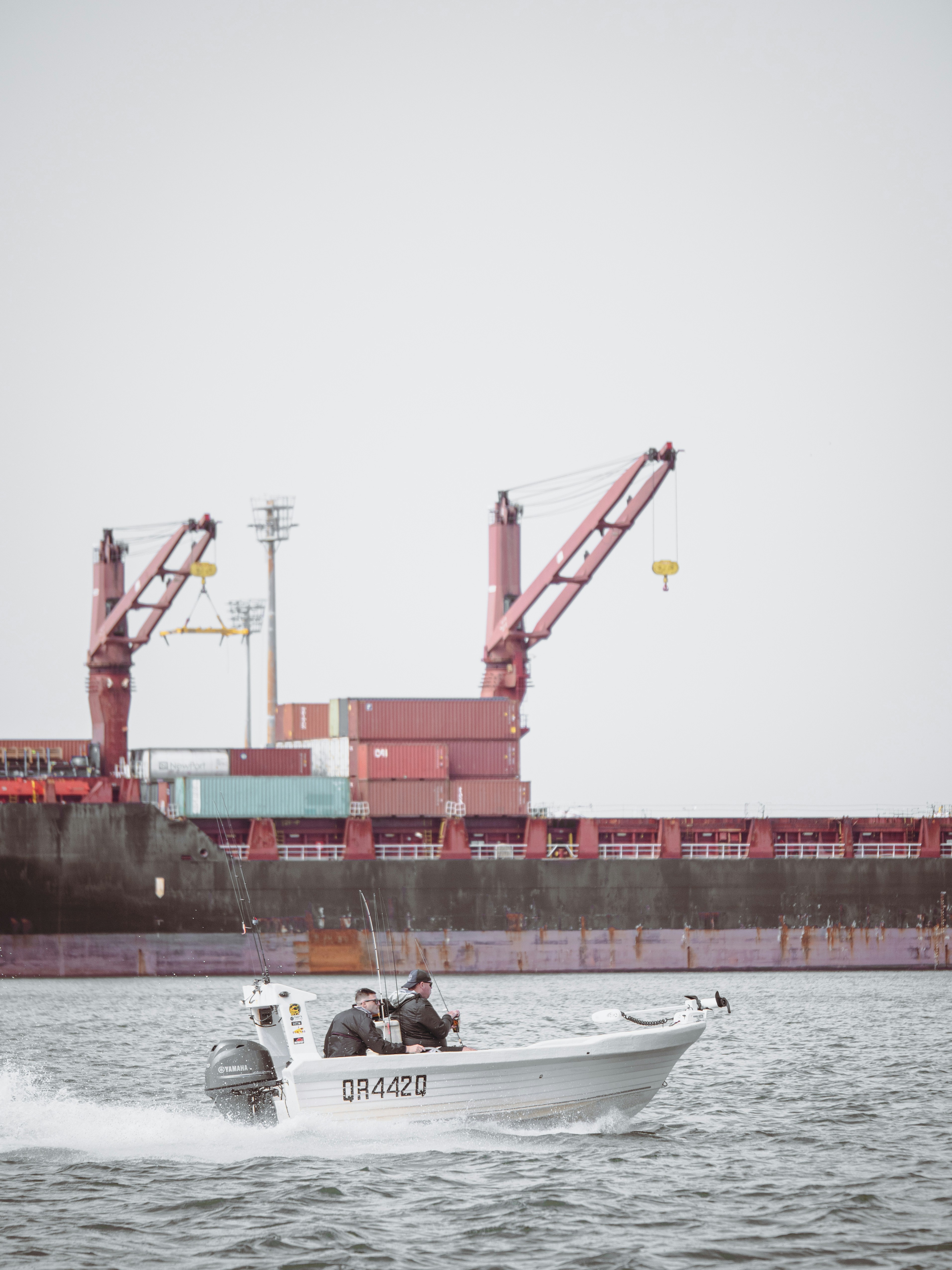 A boat in the water photo – Free Brisbane Image on Unsplash