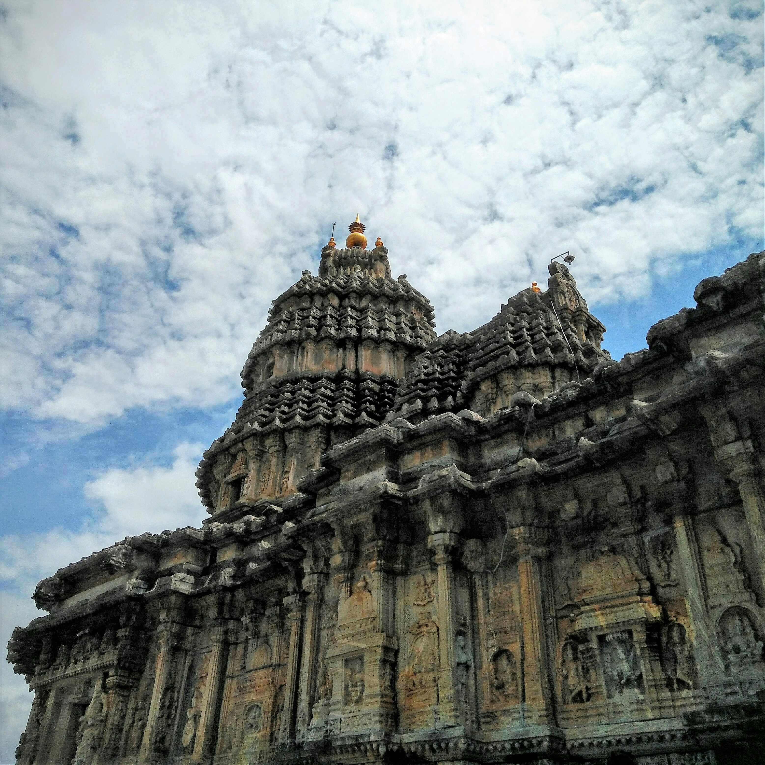 A large stone building photo – Free Architecture Image on Unsplash