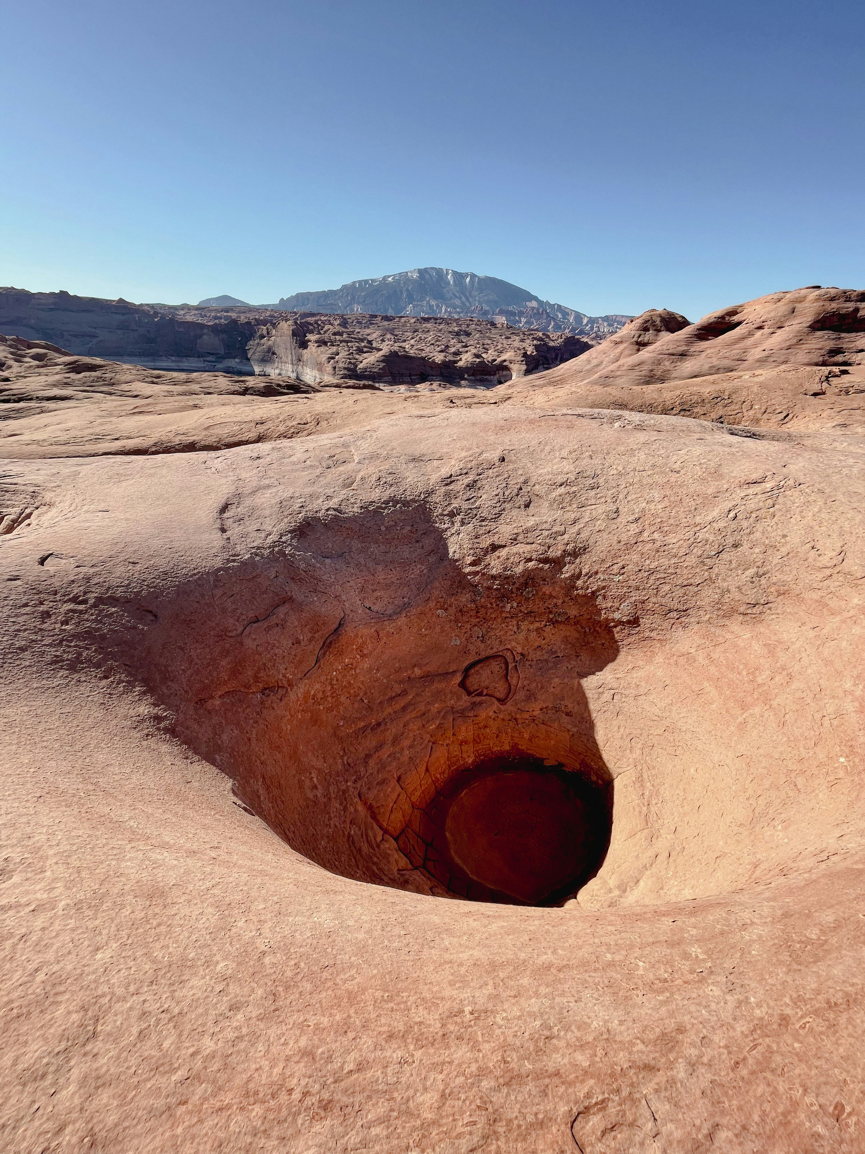 Un rocher rouge dans le désert photo – Photo Grand escalier-escalante ...