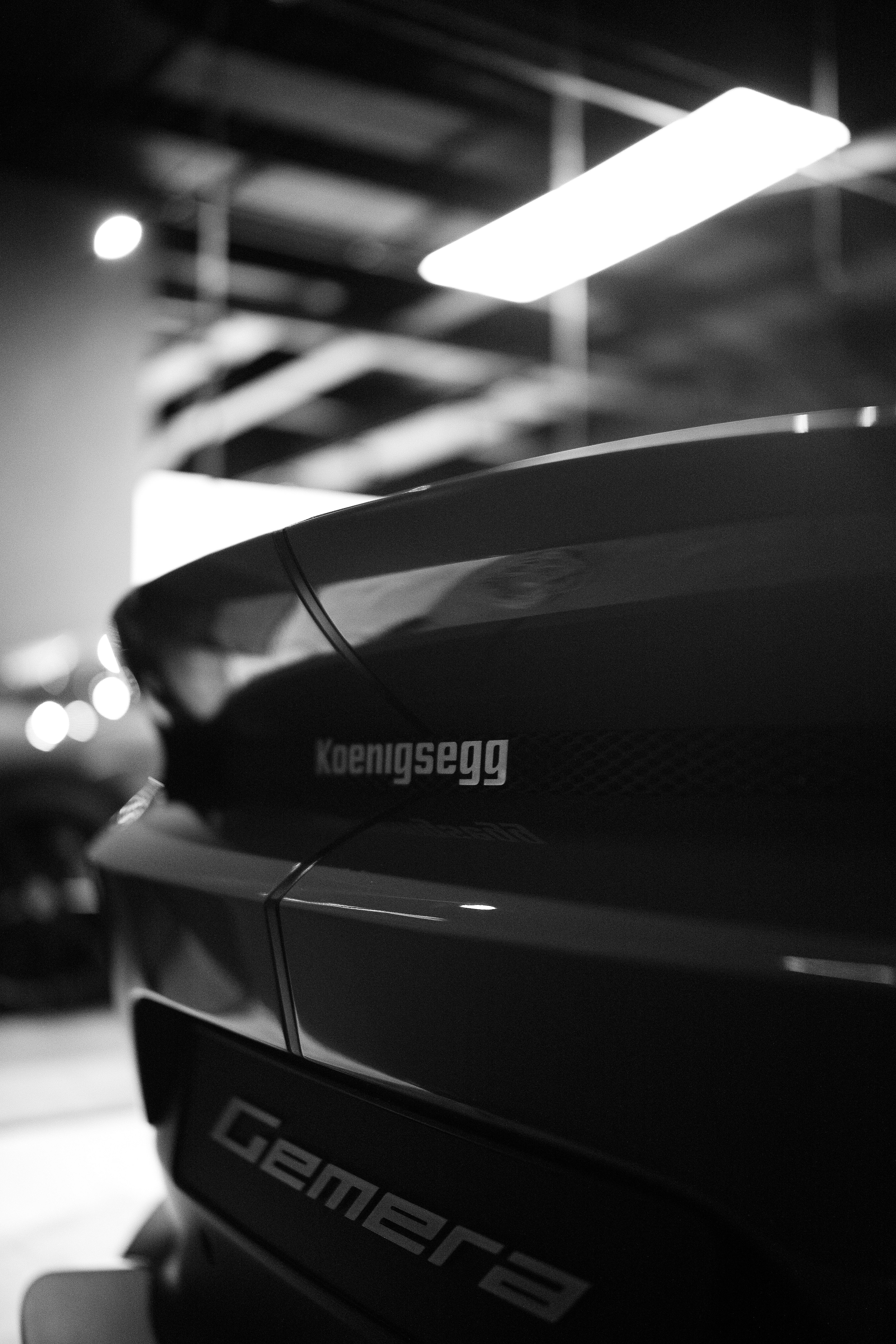 A close up of a car's windshield photo – Free Grey Image on Unsplash