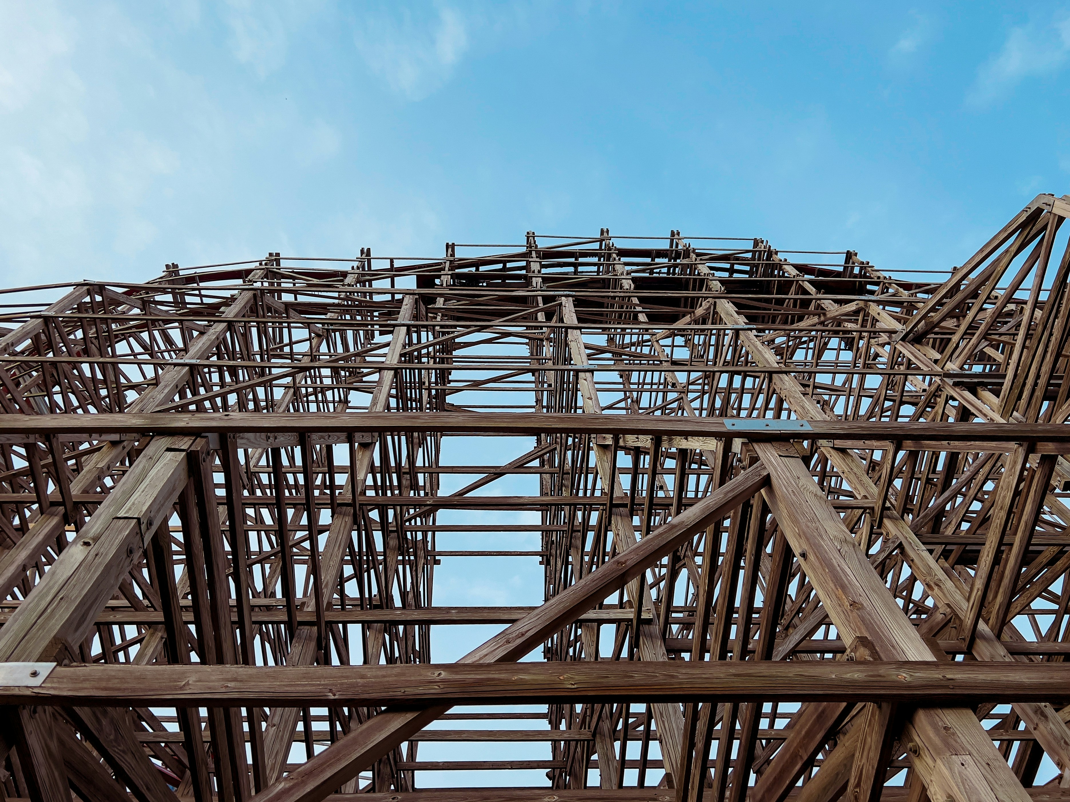 A large metal structure photo – Free Kings dominion Image on Unsplash