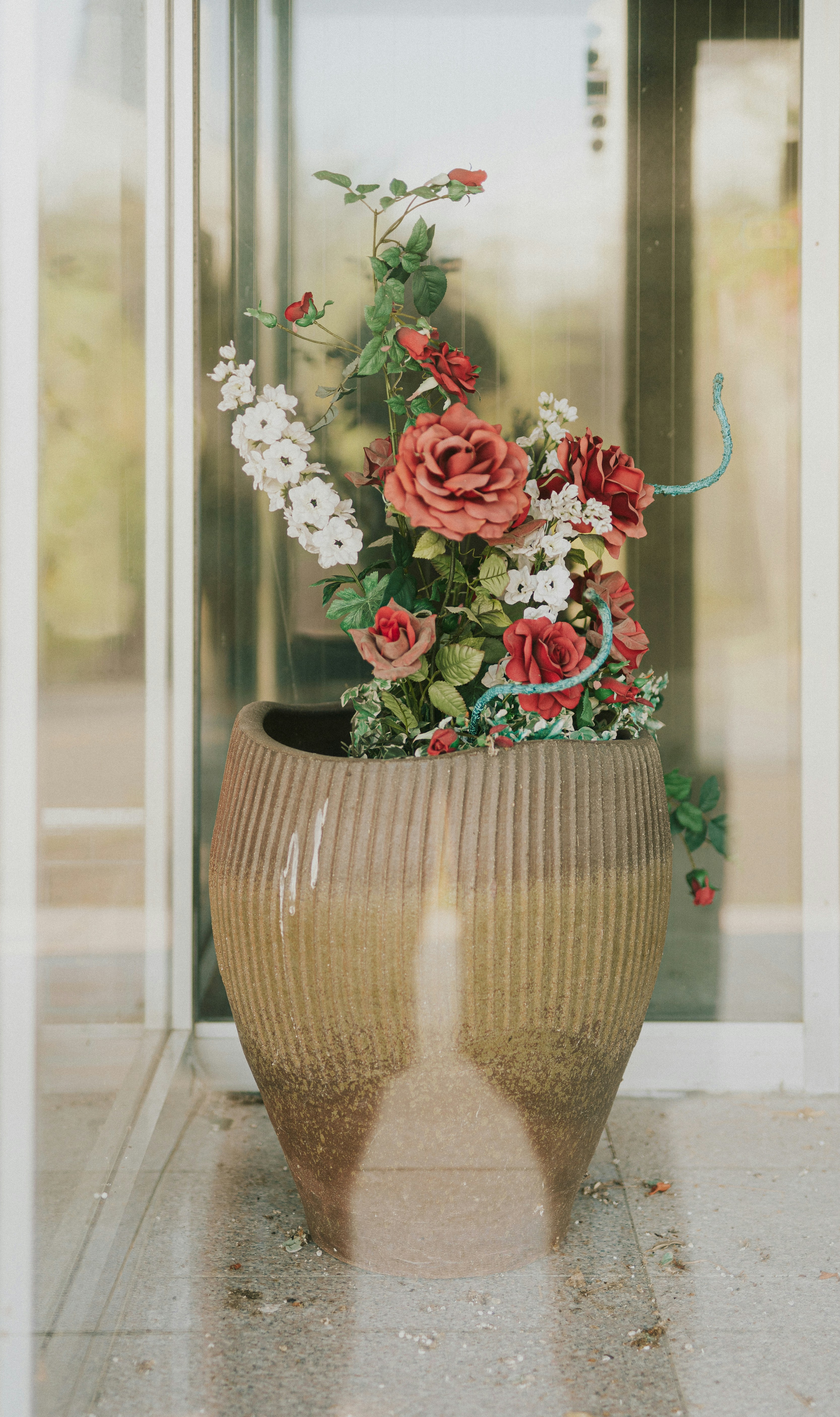 a vase with flowers