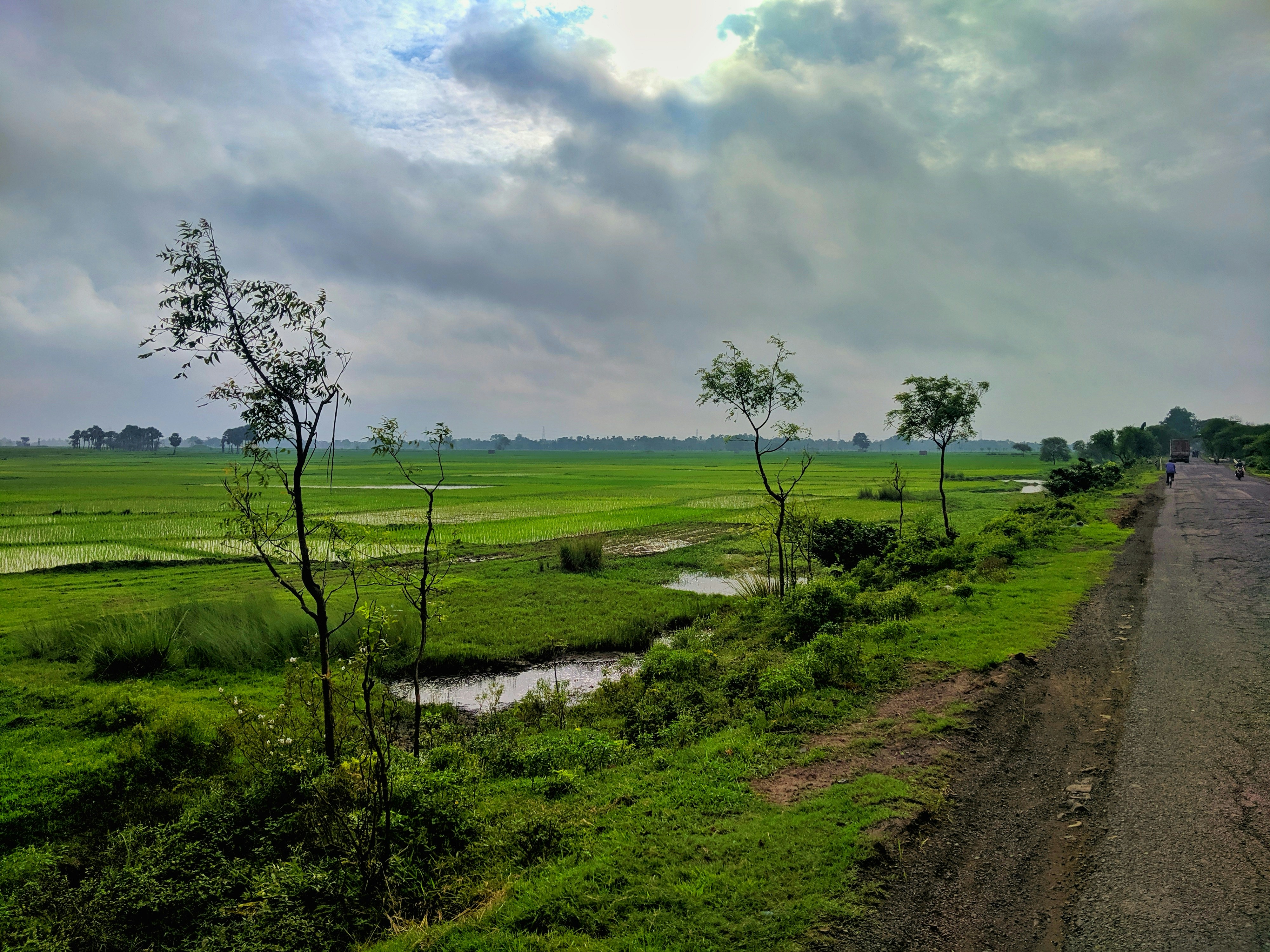 Village Road Pictures | Download Free Images on Unsplash