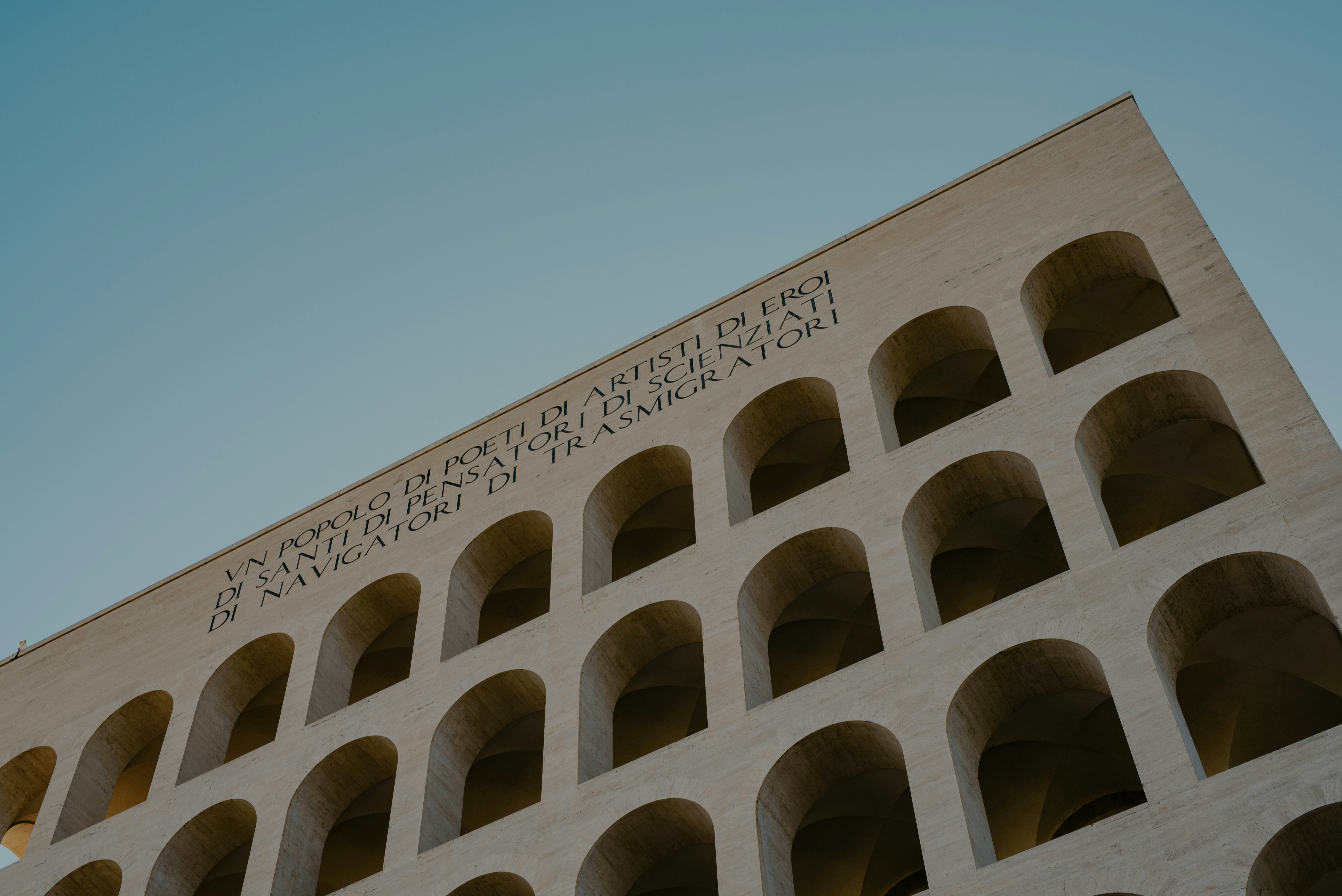 A large circular building photo – Free Rome Image on Unsplash