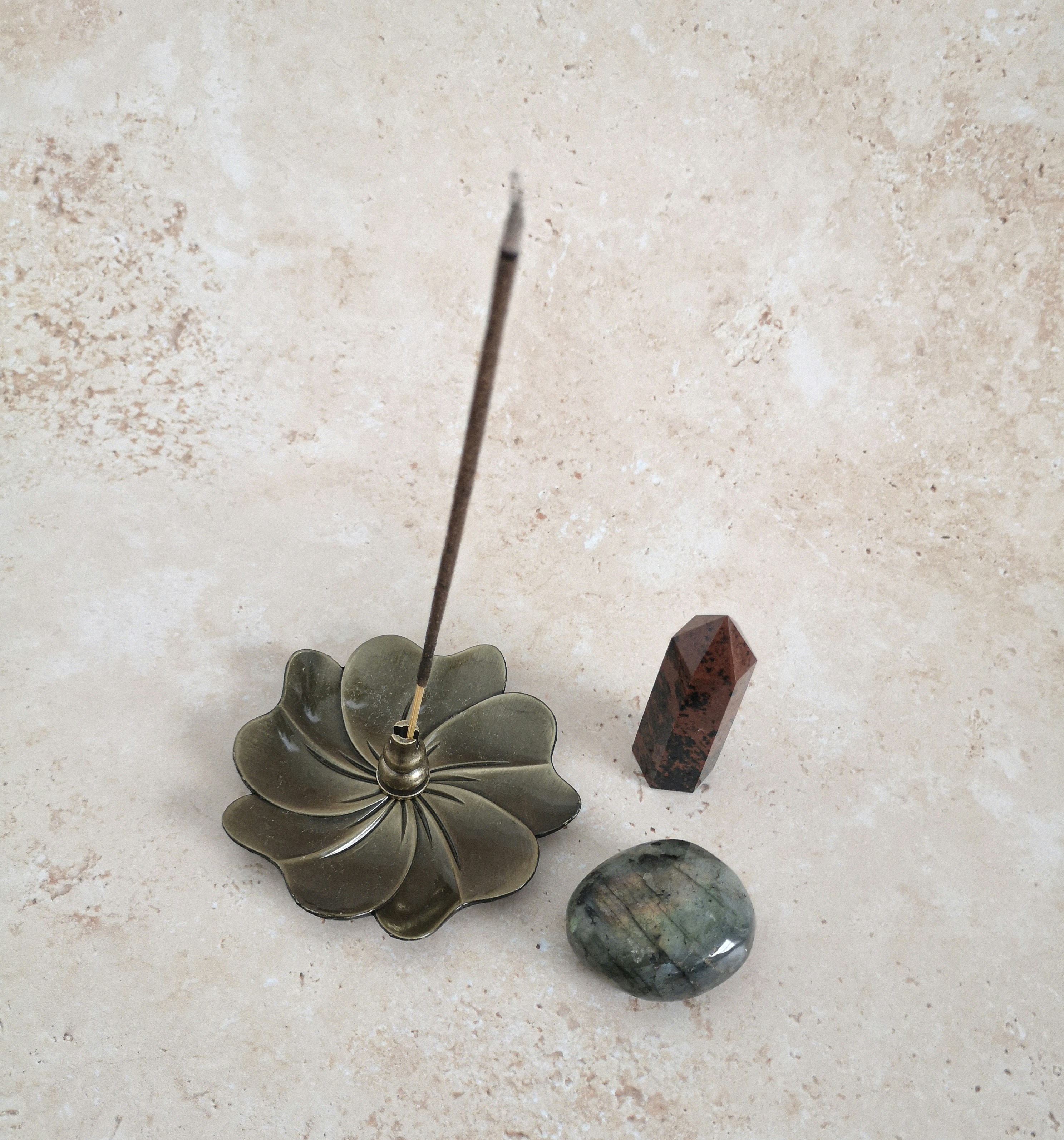 A group of objects on a surface photo – Free Rotterdam Image on Unsplash